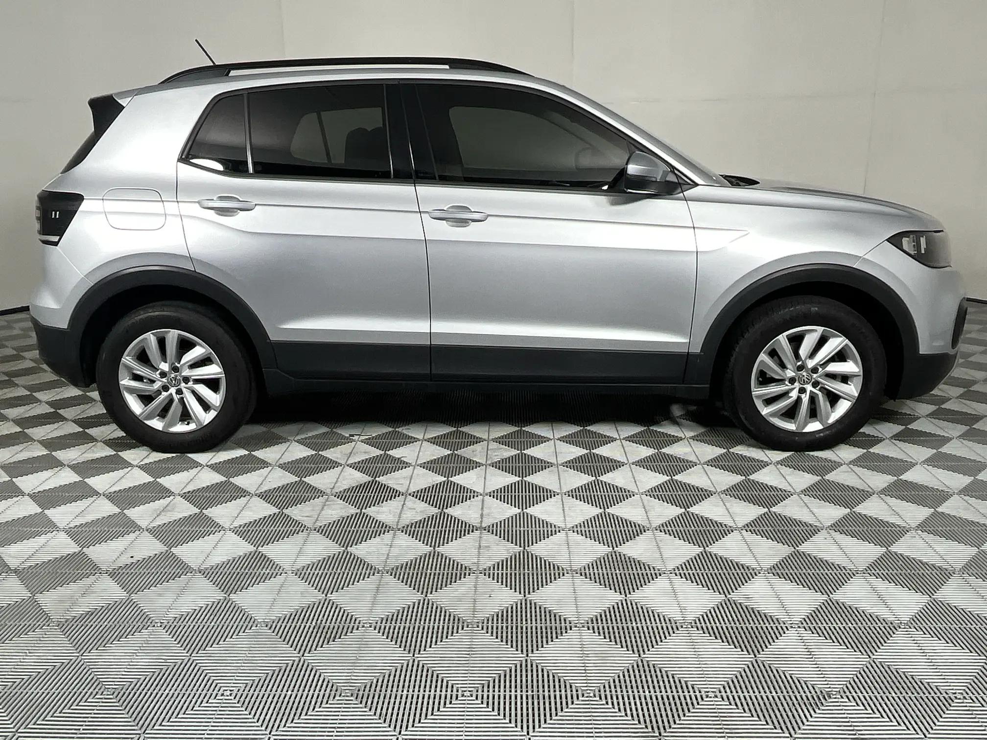 Volkswagen (VW) T-Cross 1.0 TSI (85kW) Comfortline DSG for sale - R 278 ...