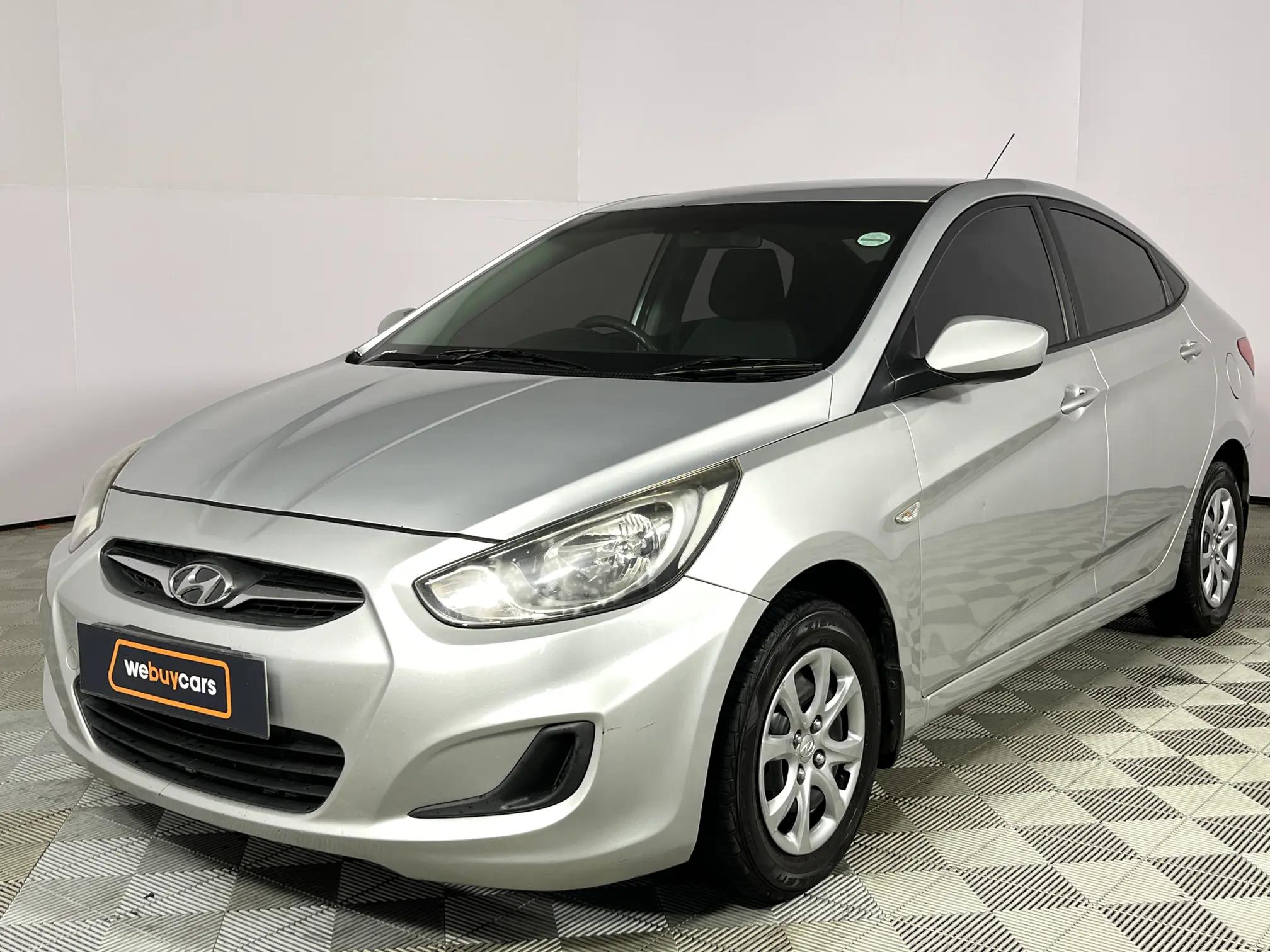 2013 Hyundai Accent 1.6 Gl/motion