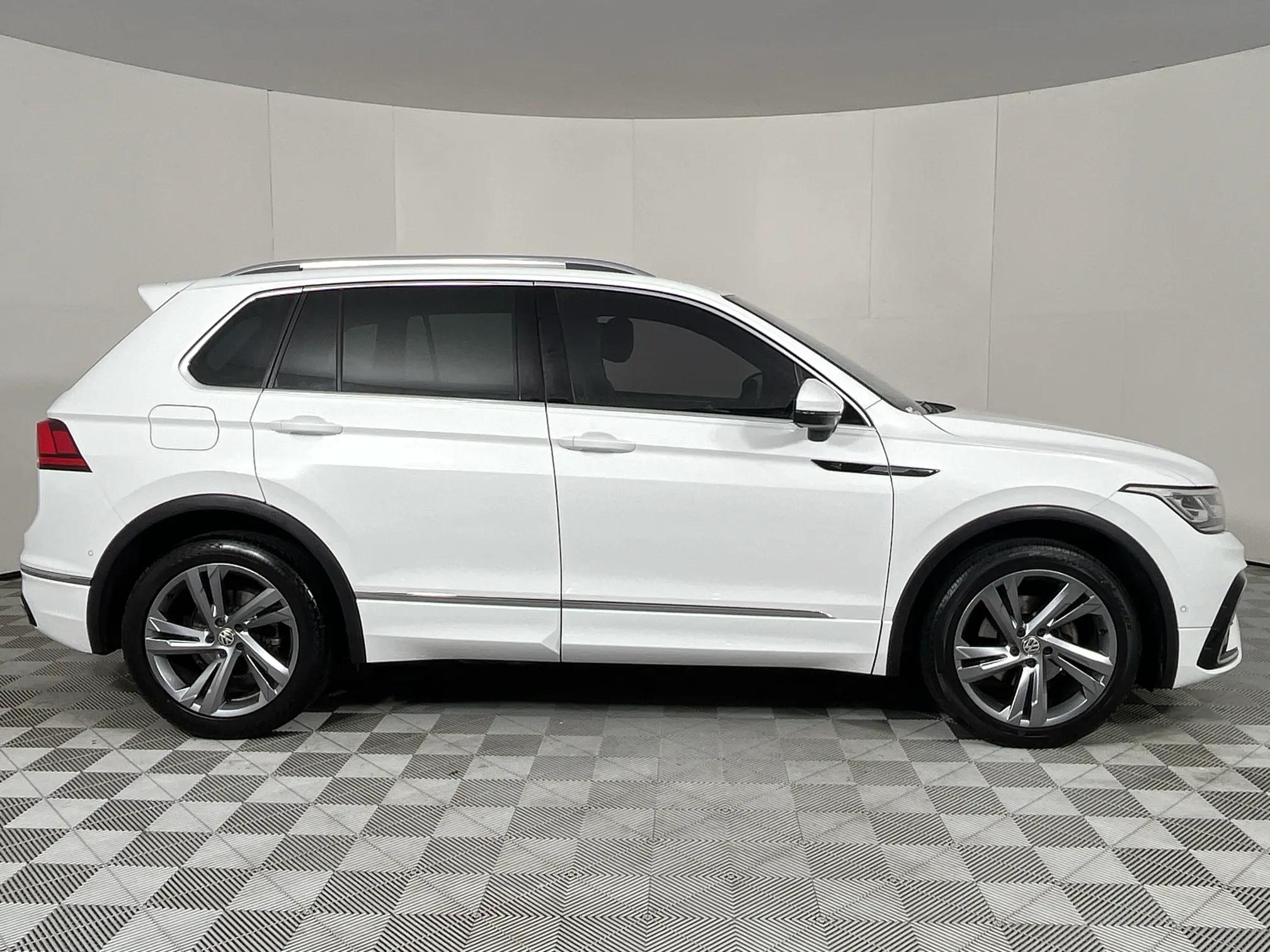Volkswagen (VW) Tiguan IV 1.4 TSI R-Line DSG (110kW) for sale - R 541 ...