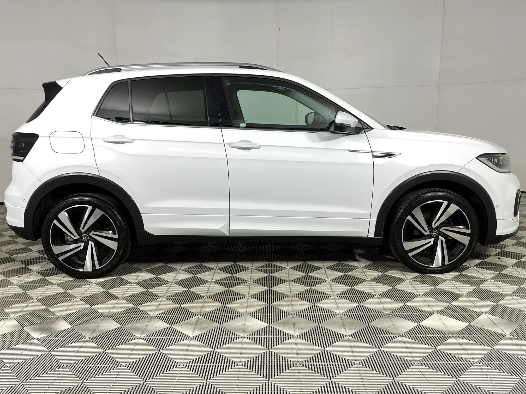 Volkswagen (VW) T-Cross 1.5 TSI R-LIne DSG for sale - R 392 900 ...