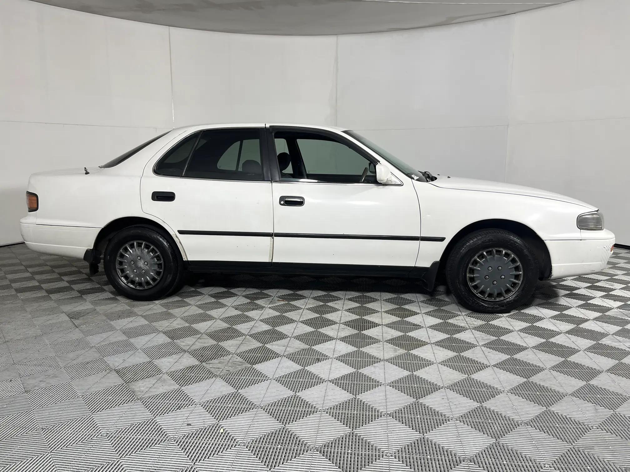 Toyota Camry 200Si Auto for sale - R 31 900 | Carfind.co.za