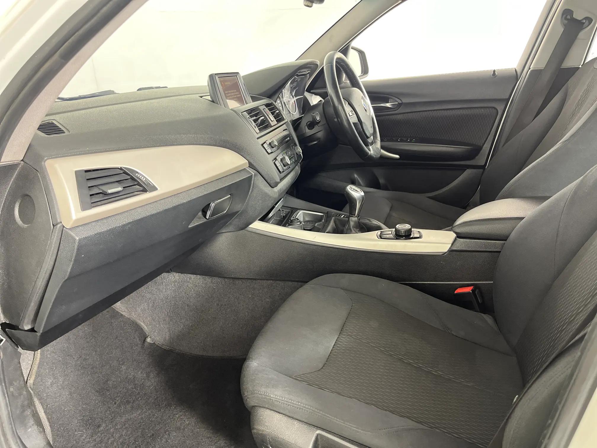 BMW 116i (F20) 5 Door Sport Line for sale - R 100 900 | Carfind.co.za