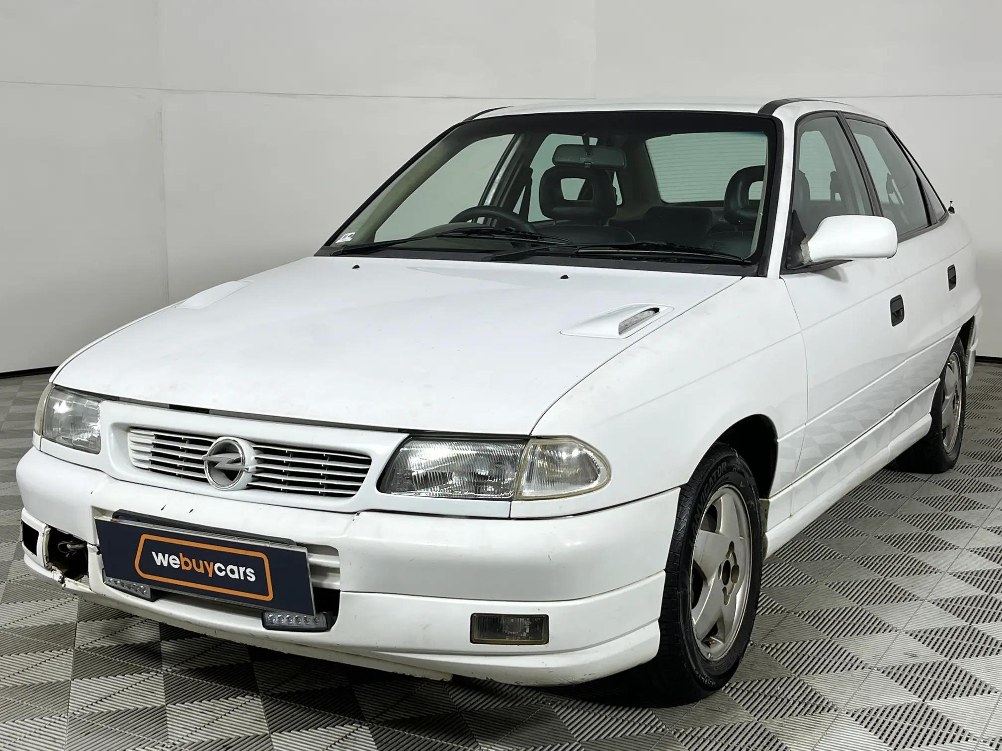 Opel Astra 160i E A/C P/S for sale - R 30 900 | Carfind.co.za