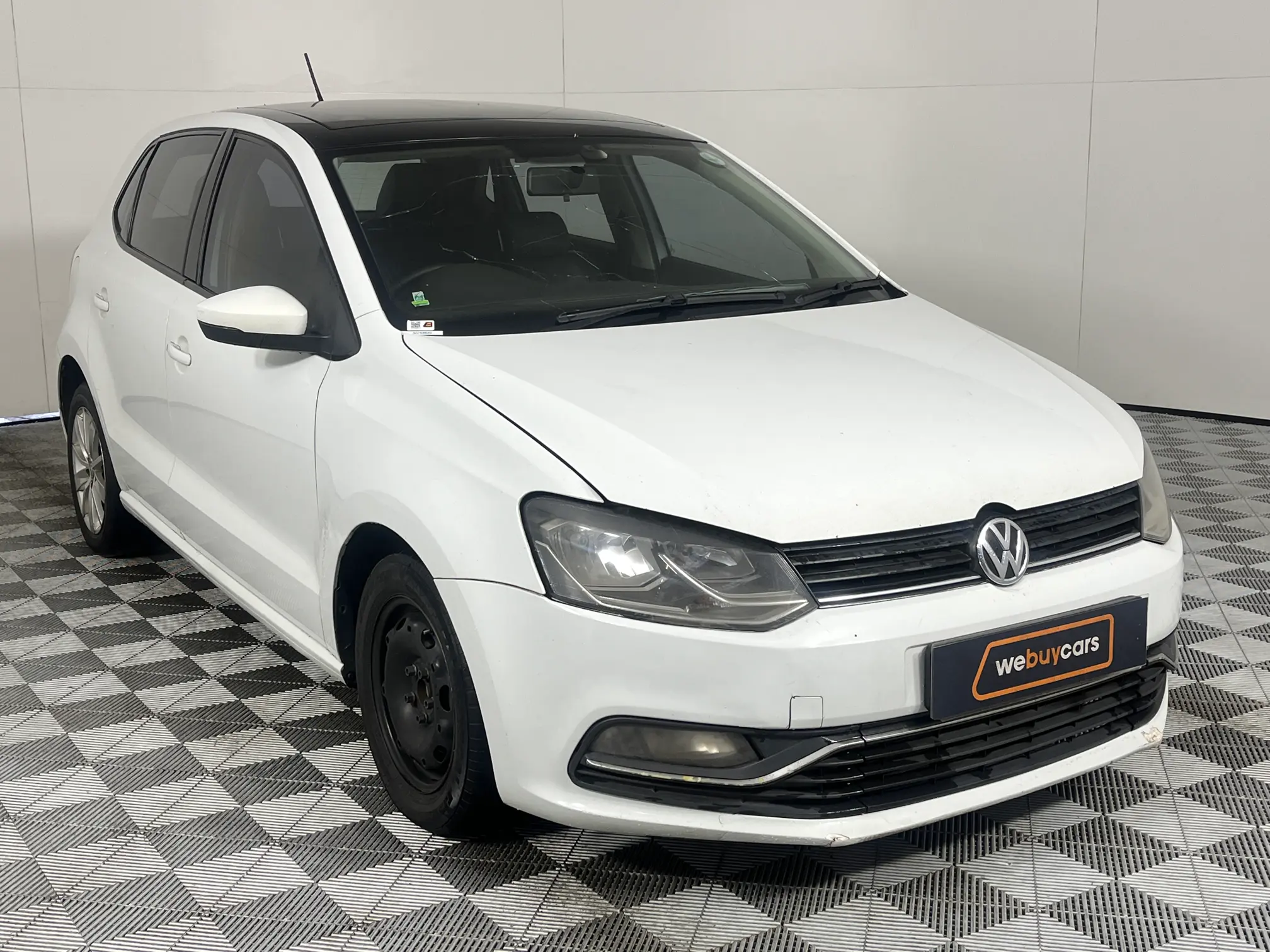 Used 2016 Volkswagen Polo 1.2 TSI Comfortline (66 KW) for sale | WeBuyCars