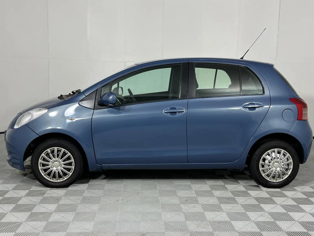 Toyota Yaris T3 Hatch Back A/C for sale in Eastern Cape - Port ...