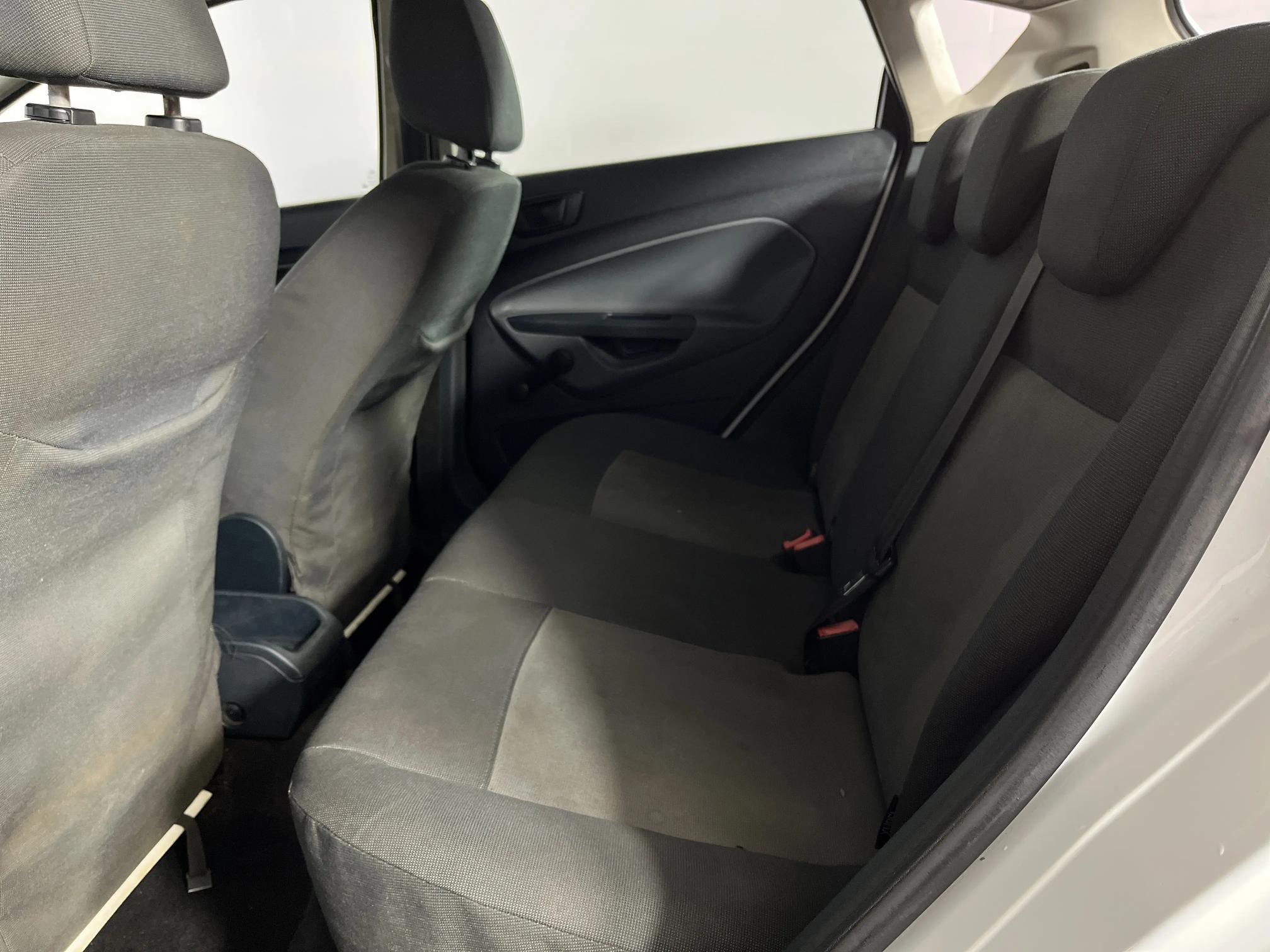 Ford Fiesta 1.4i (71 kW) Ambiente Hatch Back for sale in KZN - Durban ...