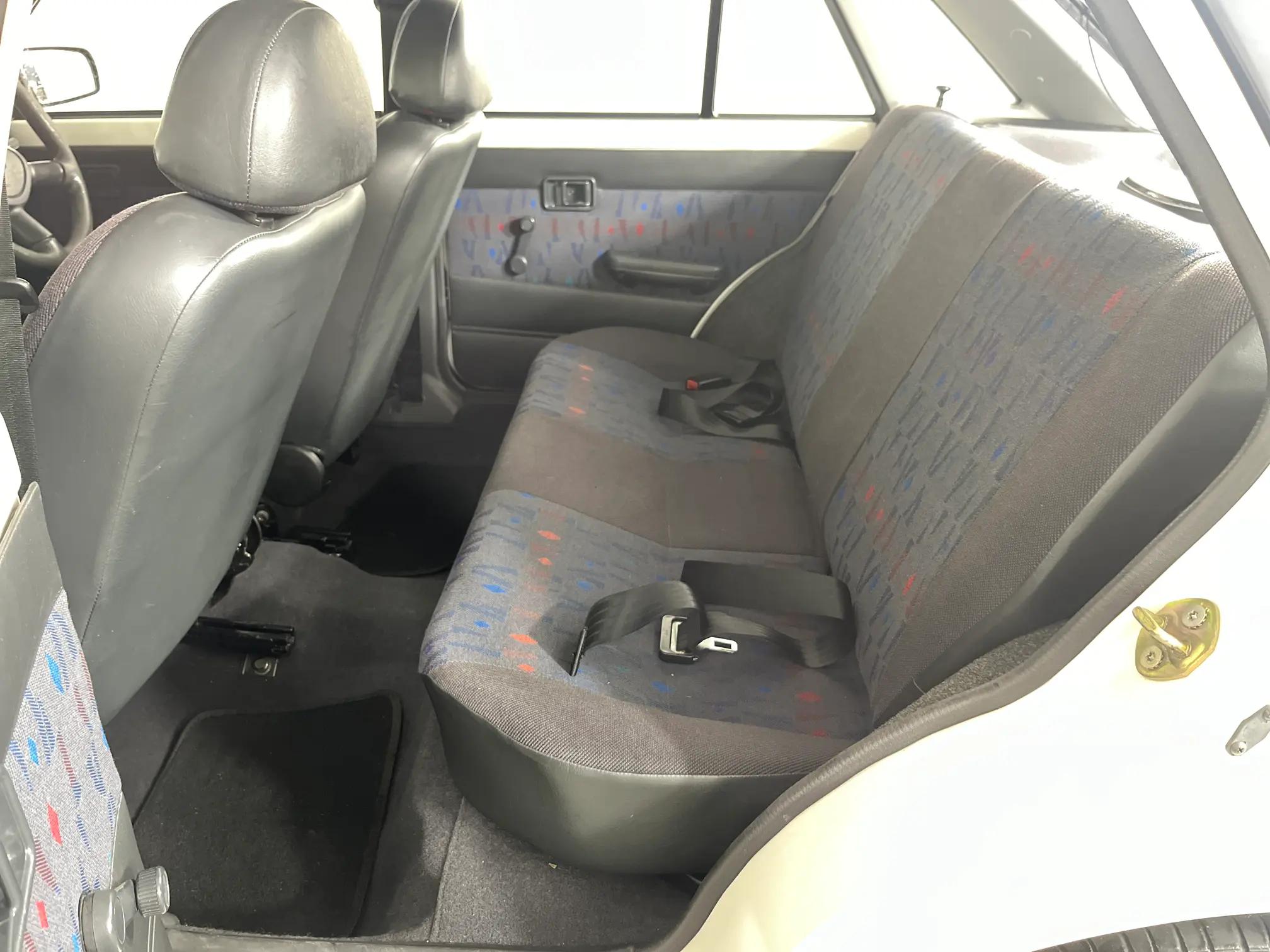 Ford Laser Tracer 1.3 Tonic for sale - R 45 900 | Carfind.co.za