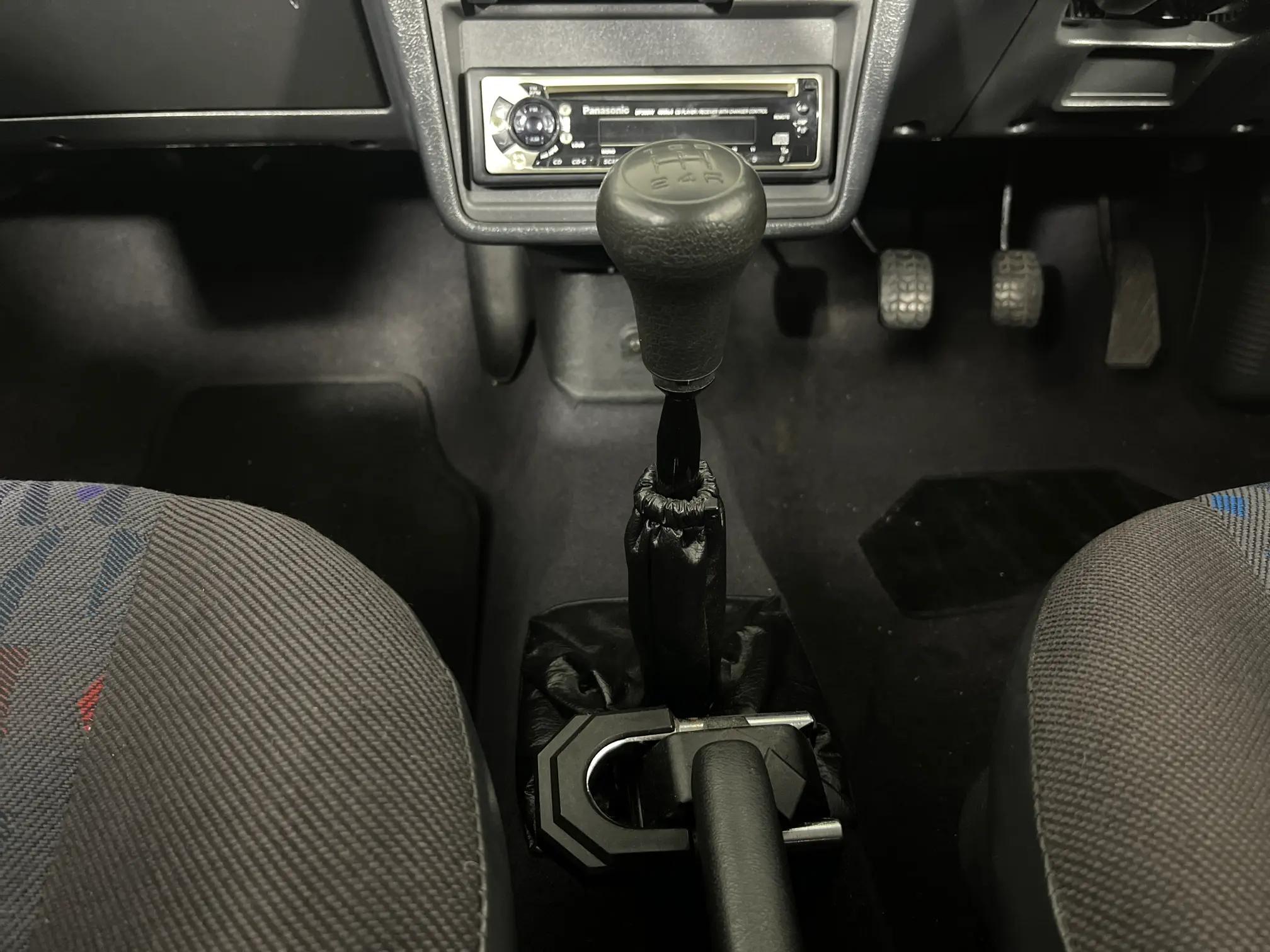 Ford Laser Tracer 1.3 Tonic for sale - R 45 900 | Carfind.co.za