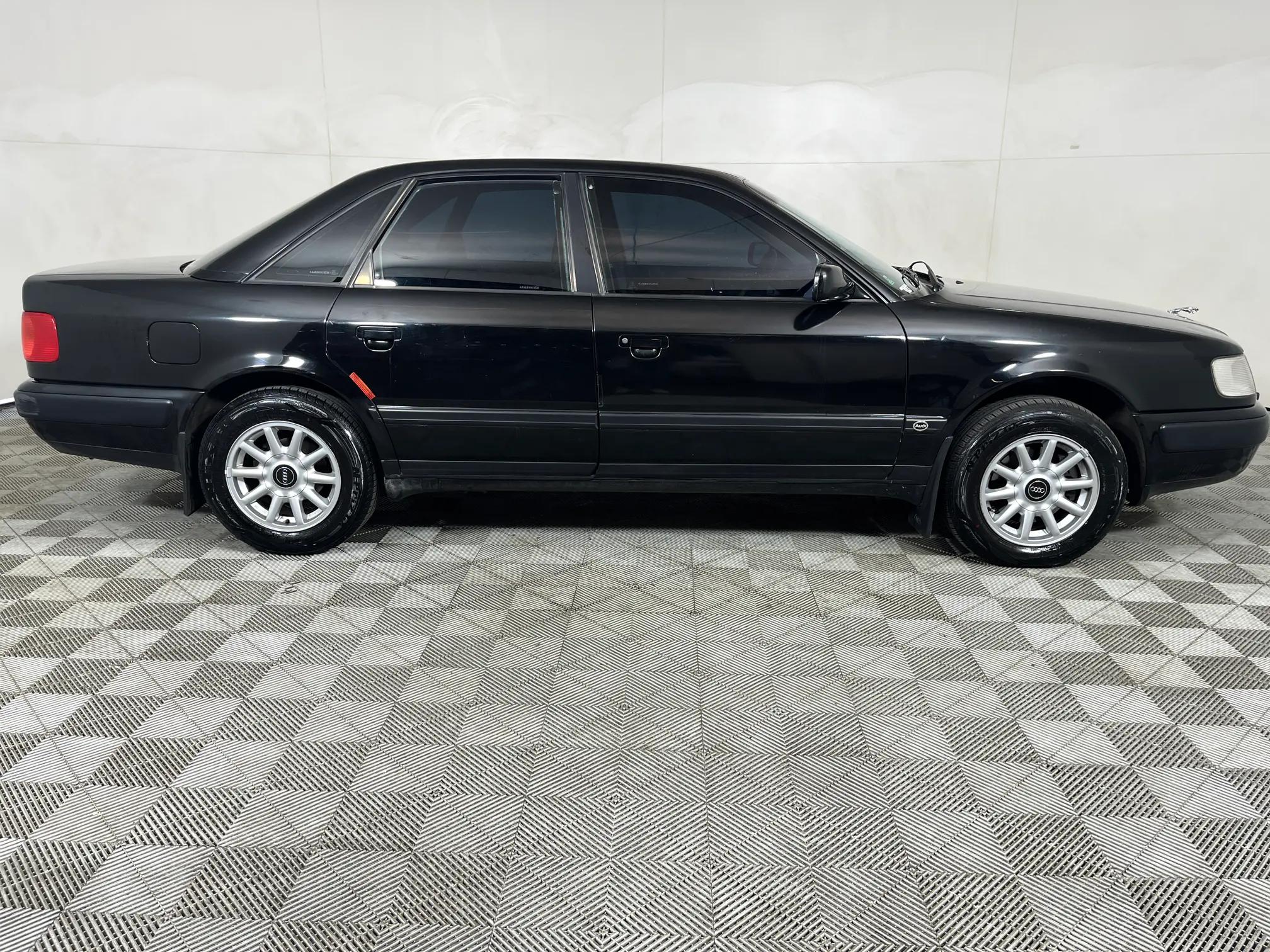 Audi 500 SEL Auto for sale - R 22 900 | Carfind.co.za