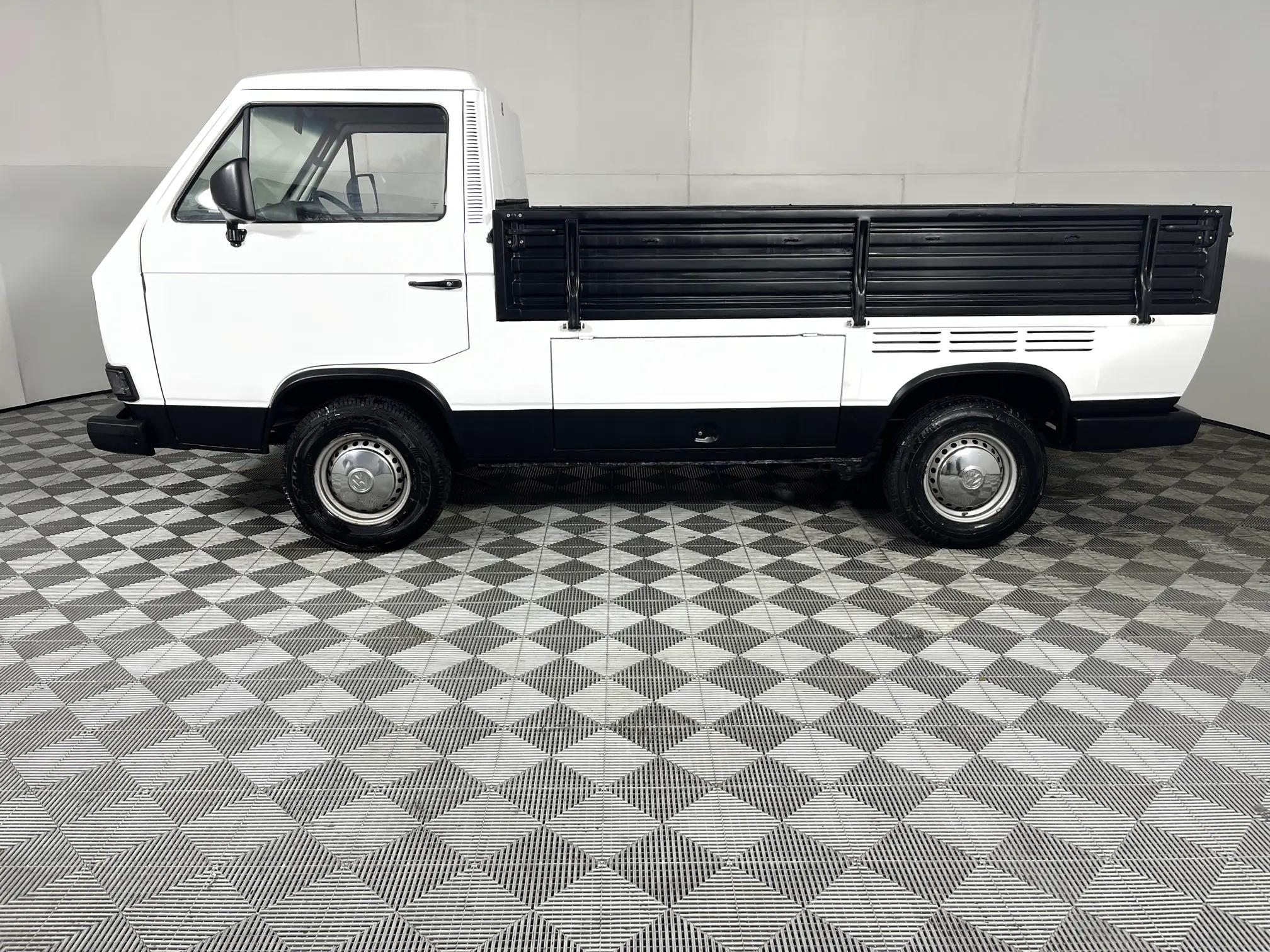 Volkswagen (VW) 2000 L Microbus for sale - R 62 900 | Carfind.co.za