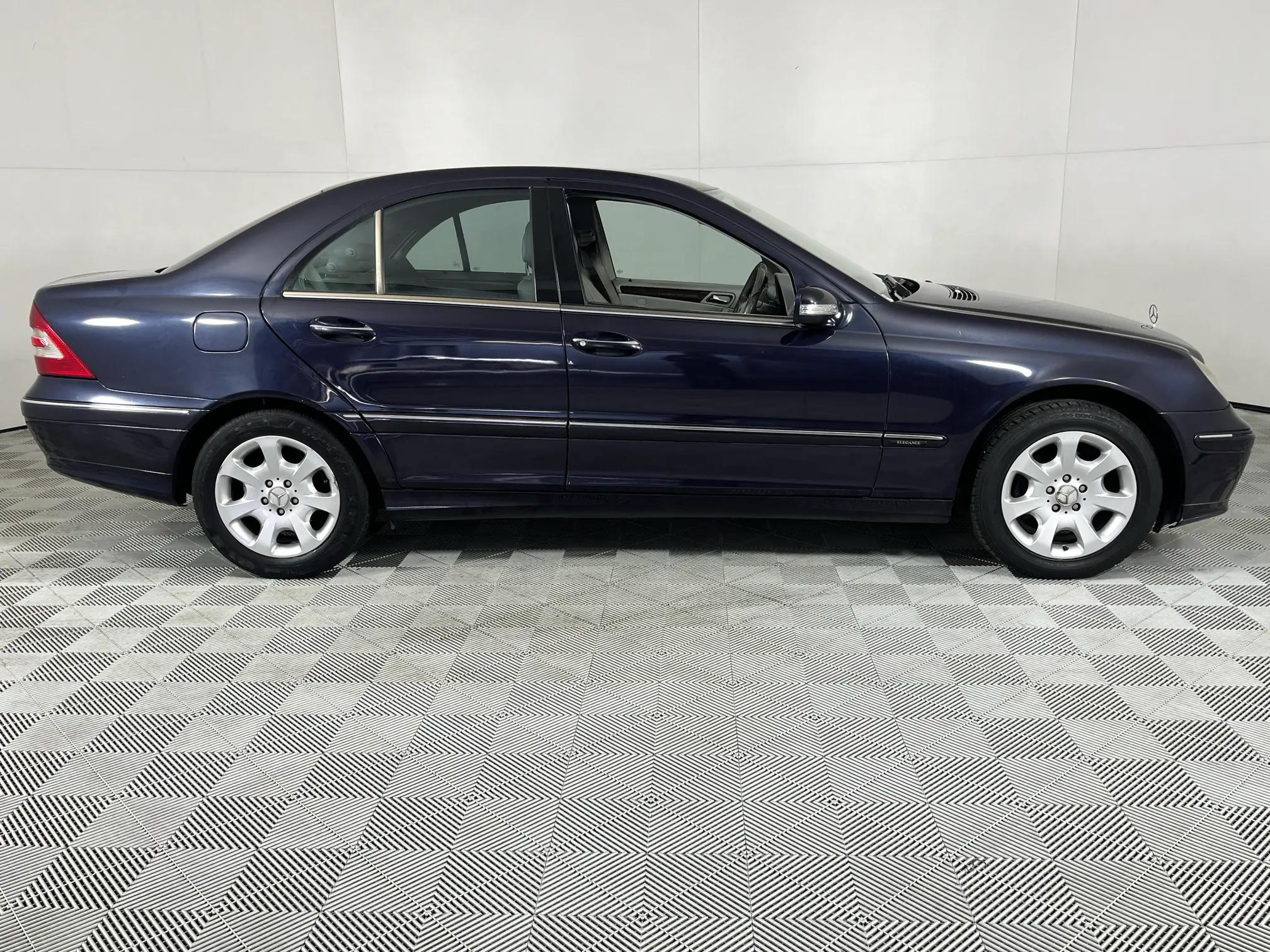Mercedes Benz C 180K Classic for sale - R 33 900 | Carfind.co.za