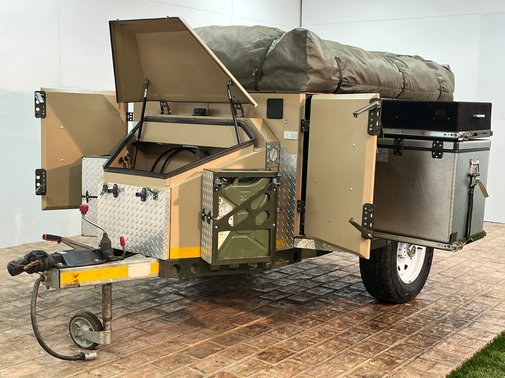 Used 2014 Conqueror Courage Trailer for sale | WeBuyCars