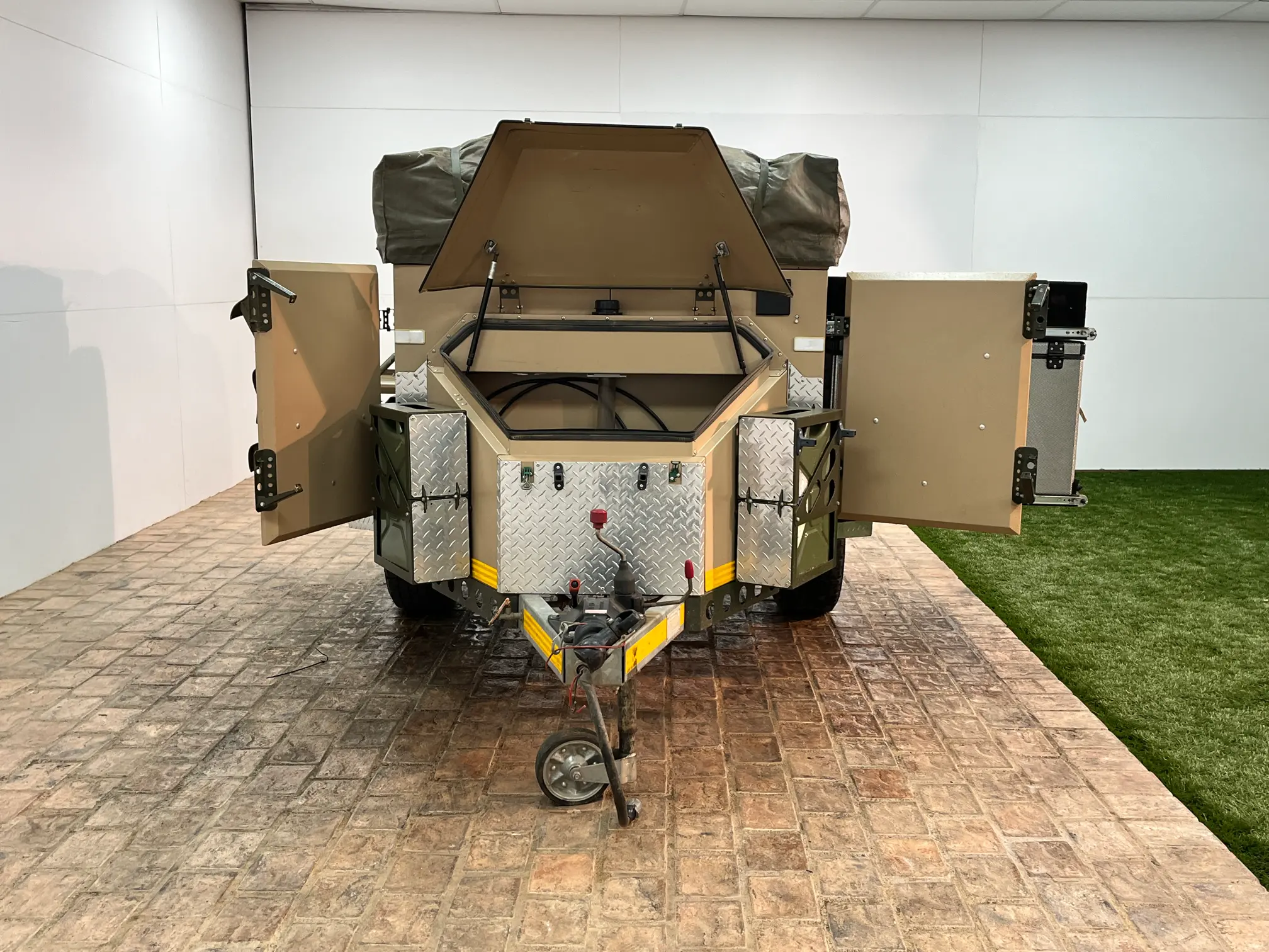 Used 2014 Conqueror Courage Trailer for sale | WeBuyCars