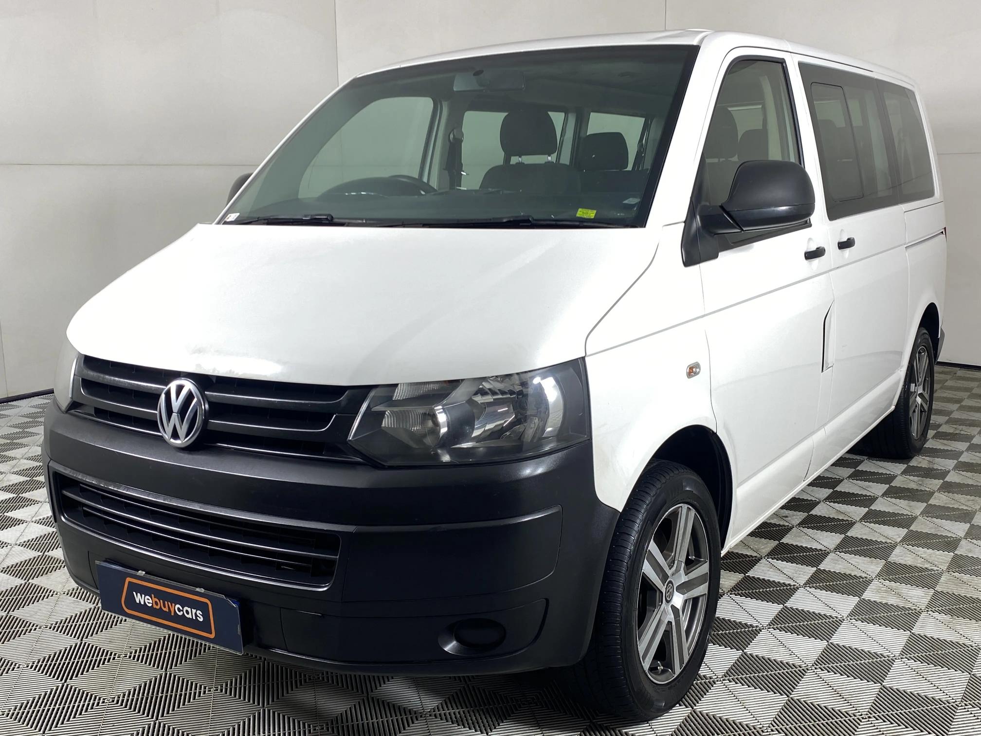Volkswagen (VW) Transporter T5 Crew Bus 2.0 BiTDi (132 kW) SWB DSG for ...