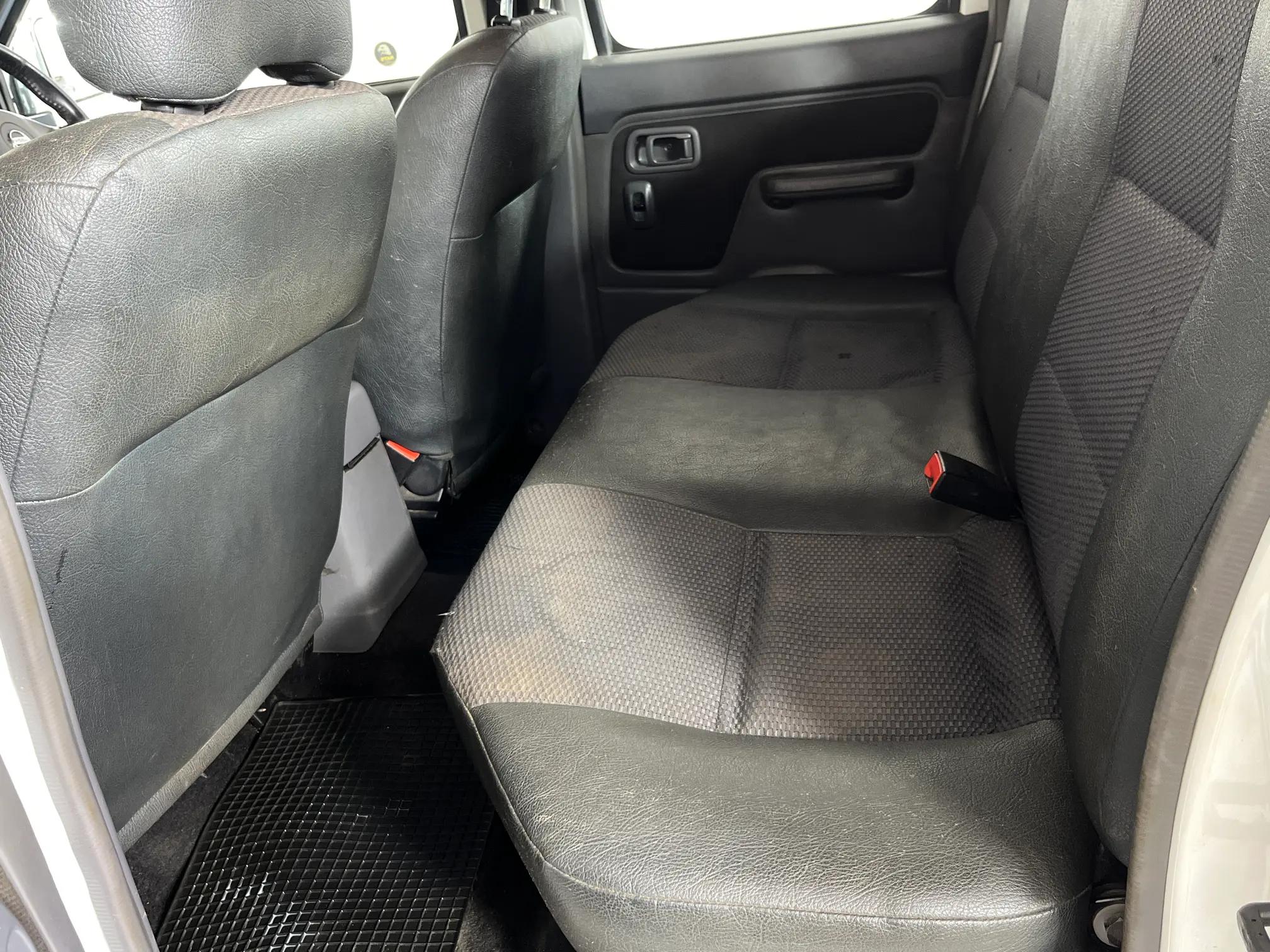 Nissan Hardbody NP300 2.4i 4X4 Double Cab for sale - R 145 900 ...