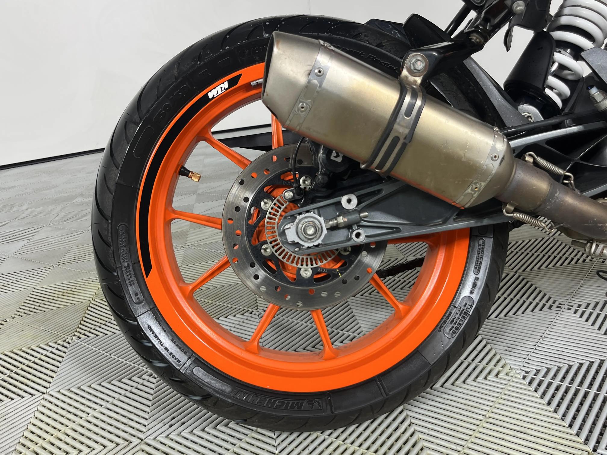 KTM Duke 390 for sale in Gauteng - Johannesburg - Carfind.co.za (ID ...