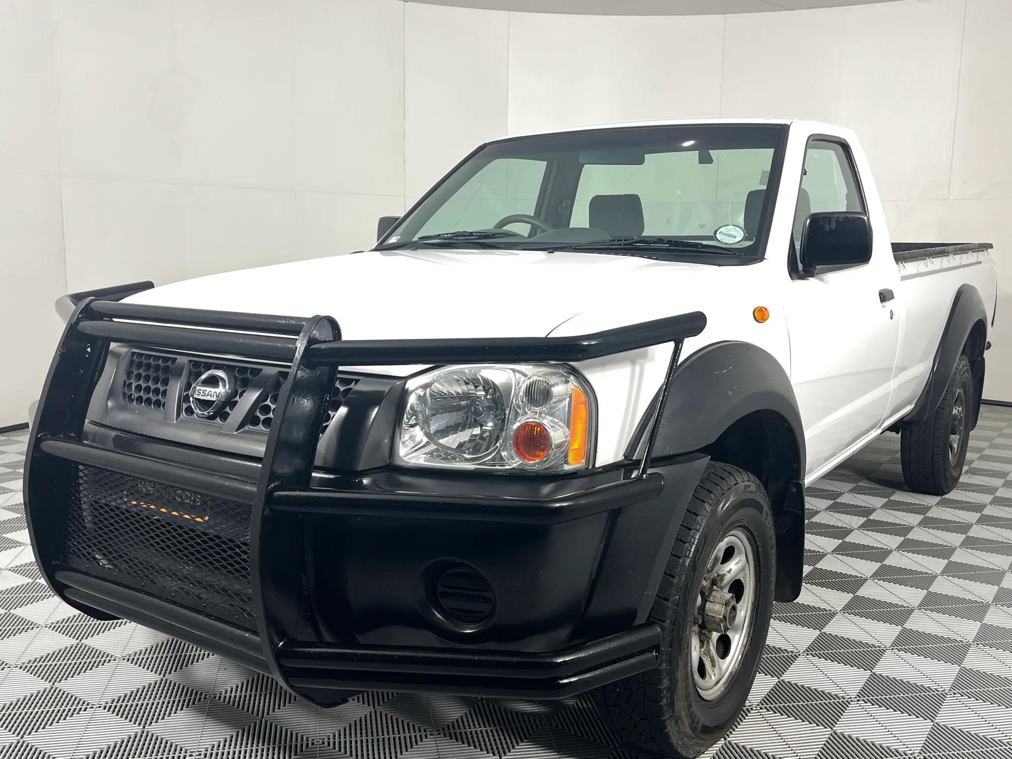 Nissan Hardbody NP300 2.4i LWB 4x4 Single Cab for sale in Eastern Cape ...