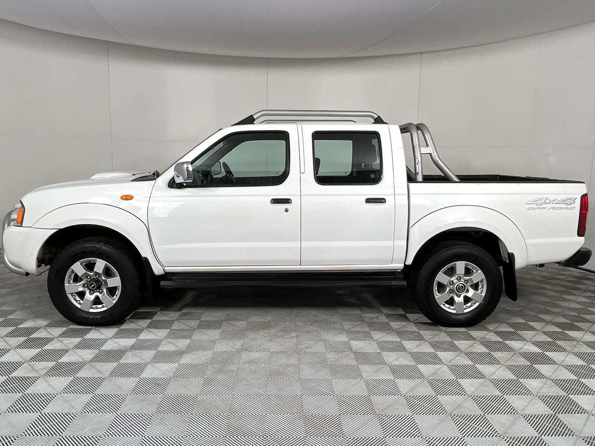 Nissan Hardbody NP300 2.5 TDI Double Cab 4x4 for sale - R 184 900 ...