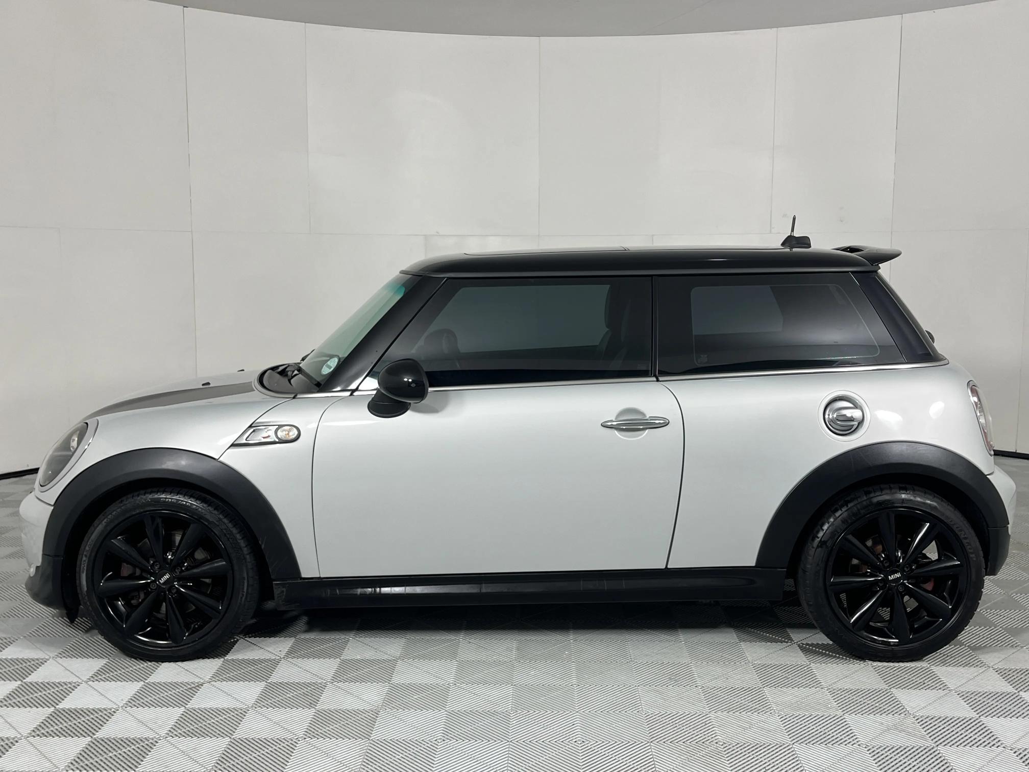 MINI Cooper S Mark III (135 kW) Steptronic for sale in Eastern Cape ...
