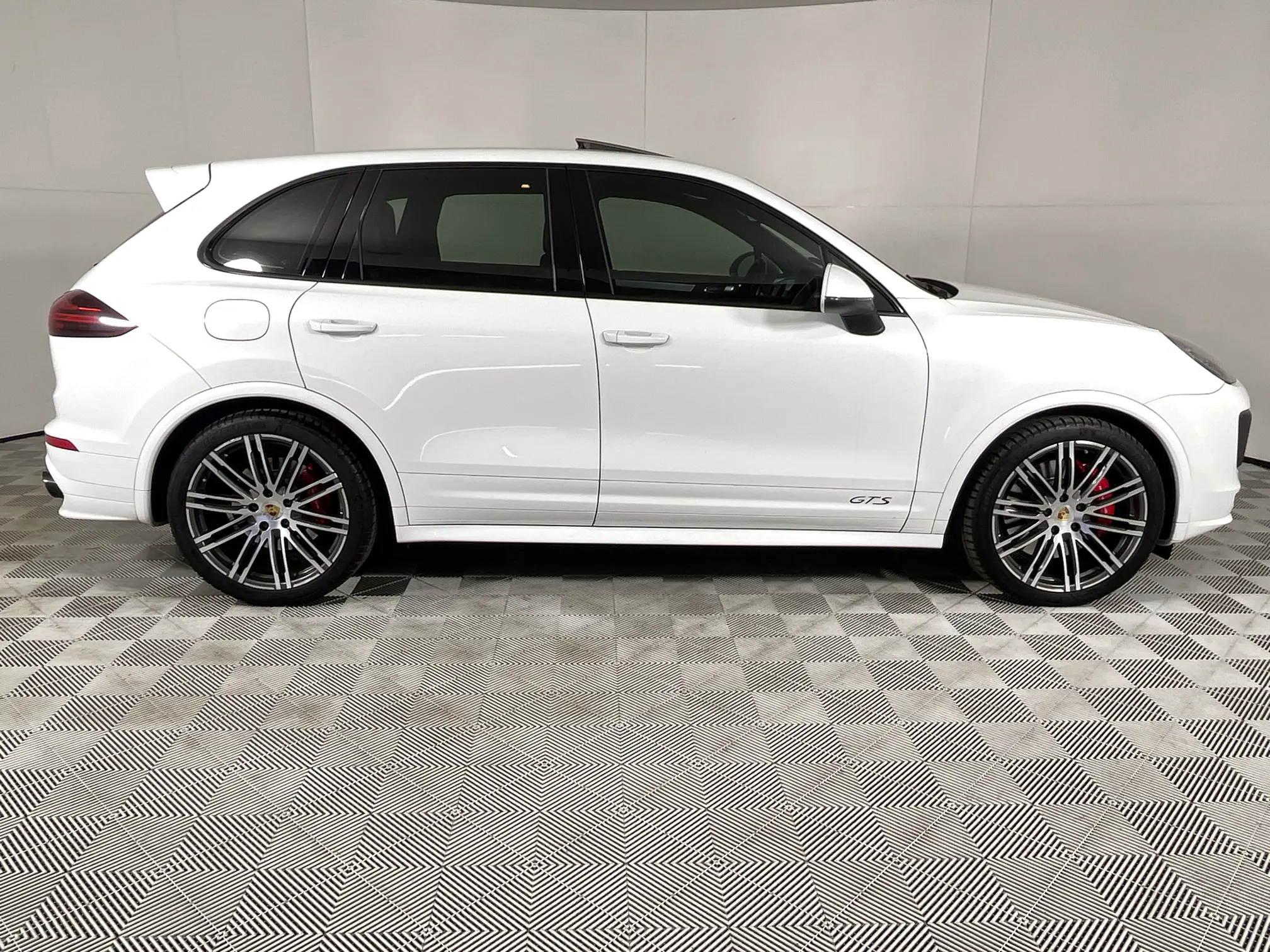 Used 2015 Porsche Cayenne GTS TIP (E2 II) for sale | WeBuyCars