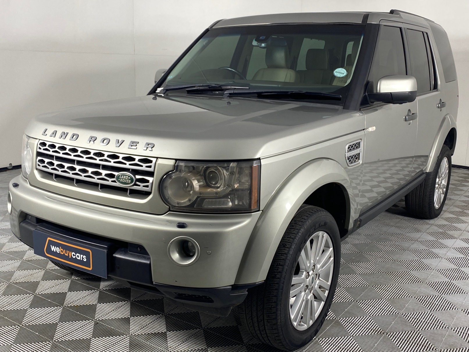 Used 2011 Land Rover Discovery 4 3.0 Td/sd V6 SE for sale | WeBuyCars