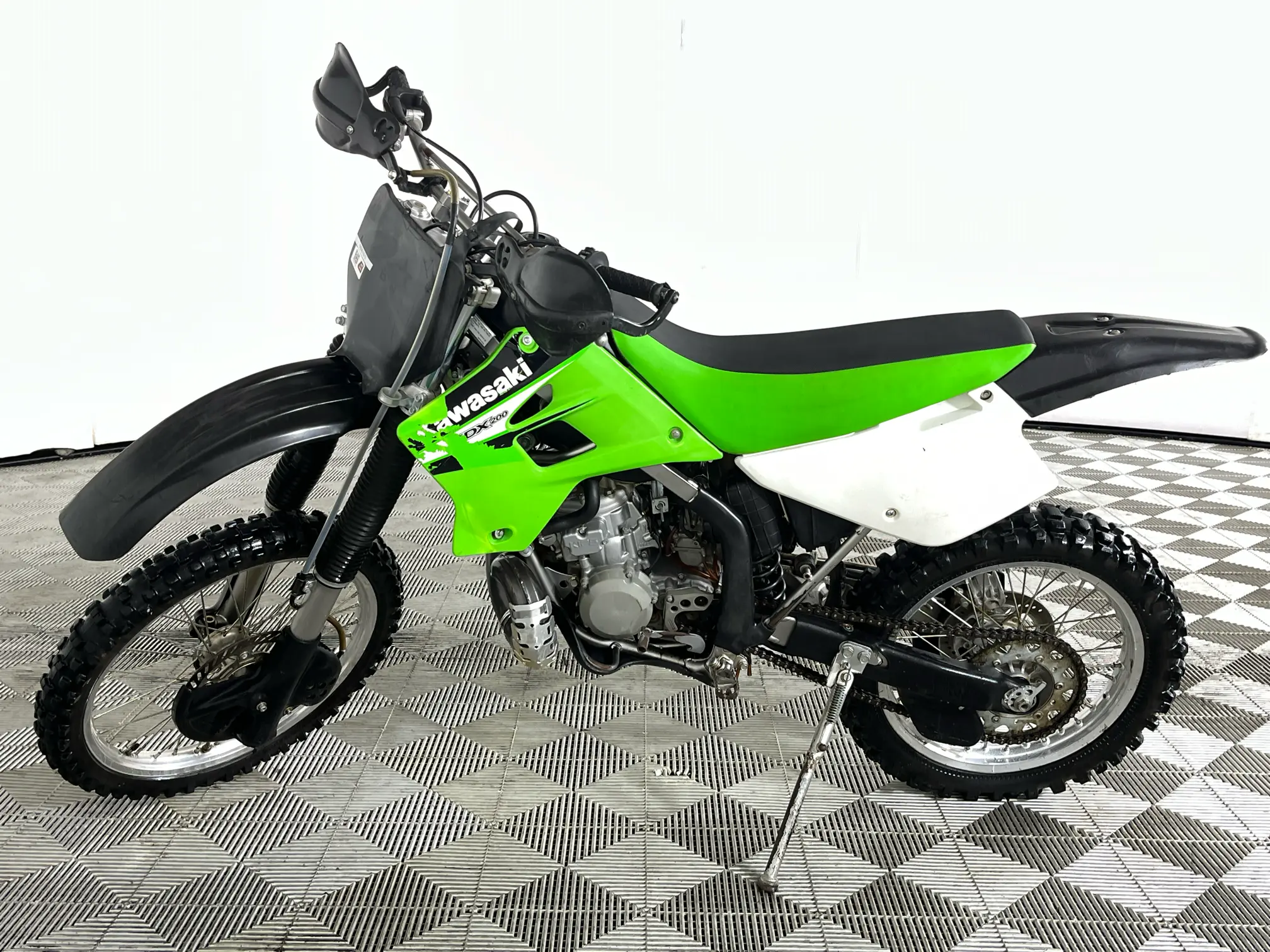 Used 2006 Kawasaki KDX 200 for sale | WeBuyCars