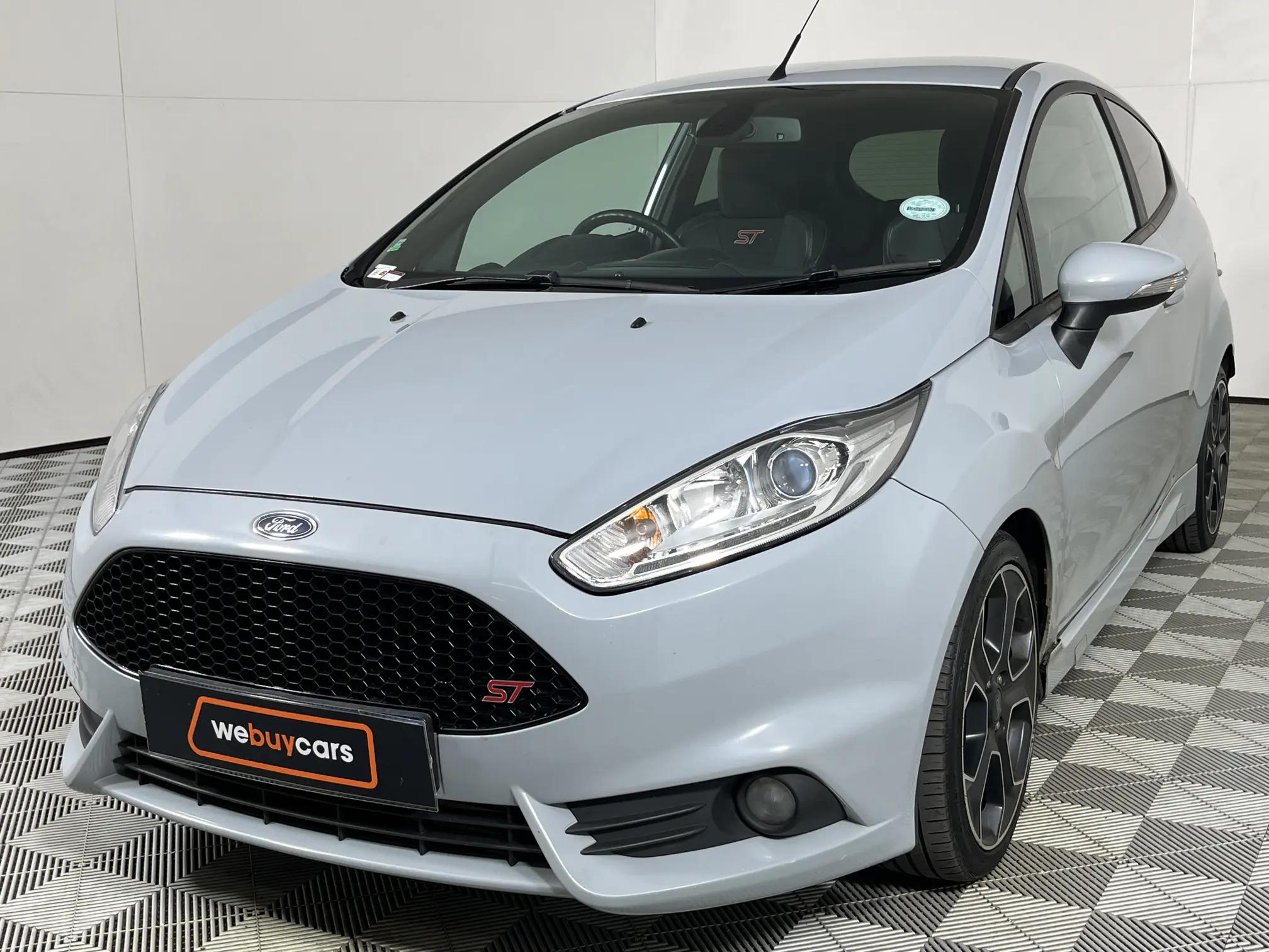 Ford Fiesta ST 200 1.6 EcoBoost 3 Door for sale in KZN - Durban ...