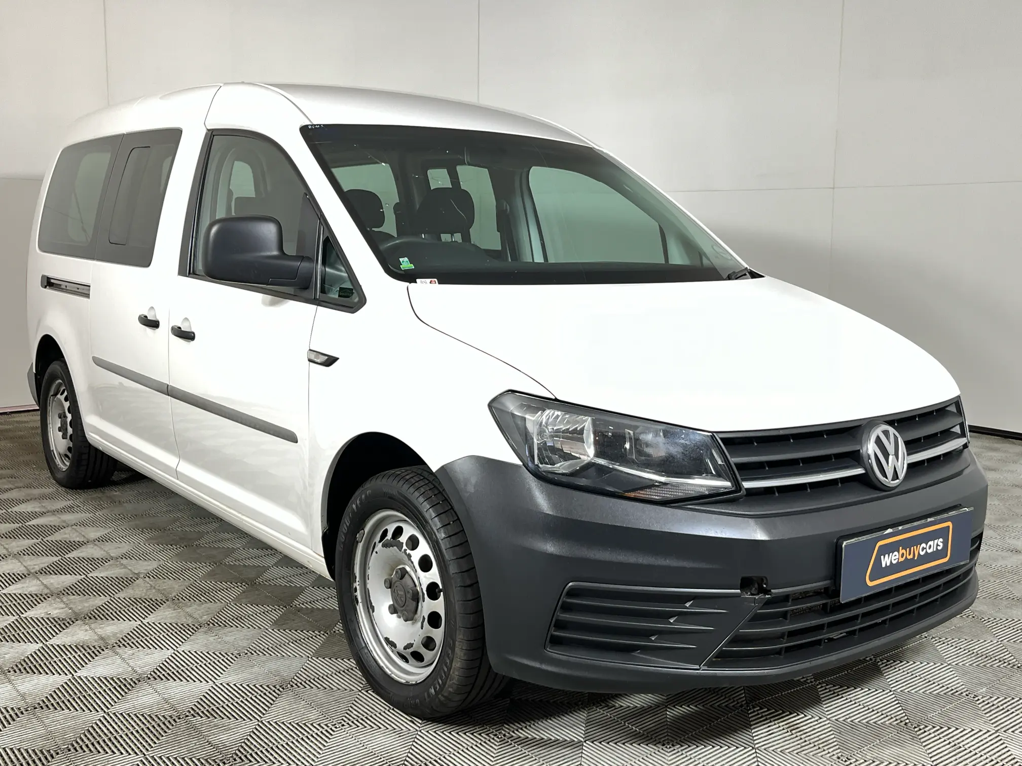 Used 2019 Volkswagen Caddy Caddy4 Maxi Crewbus 2.0 TDI DSG for sale ...