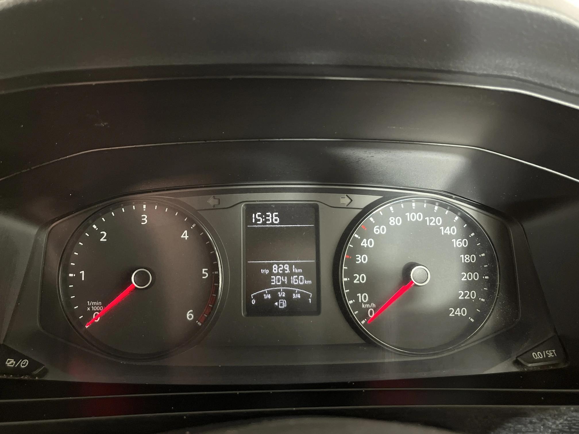 Volkswagen (VW) Transporter T6 2.0 TDi (103 kW) Sport DSG for sale in ...