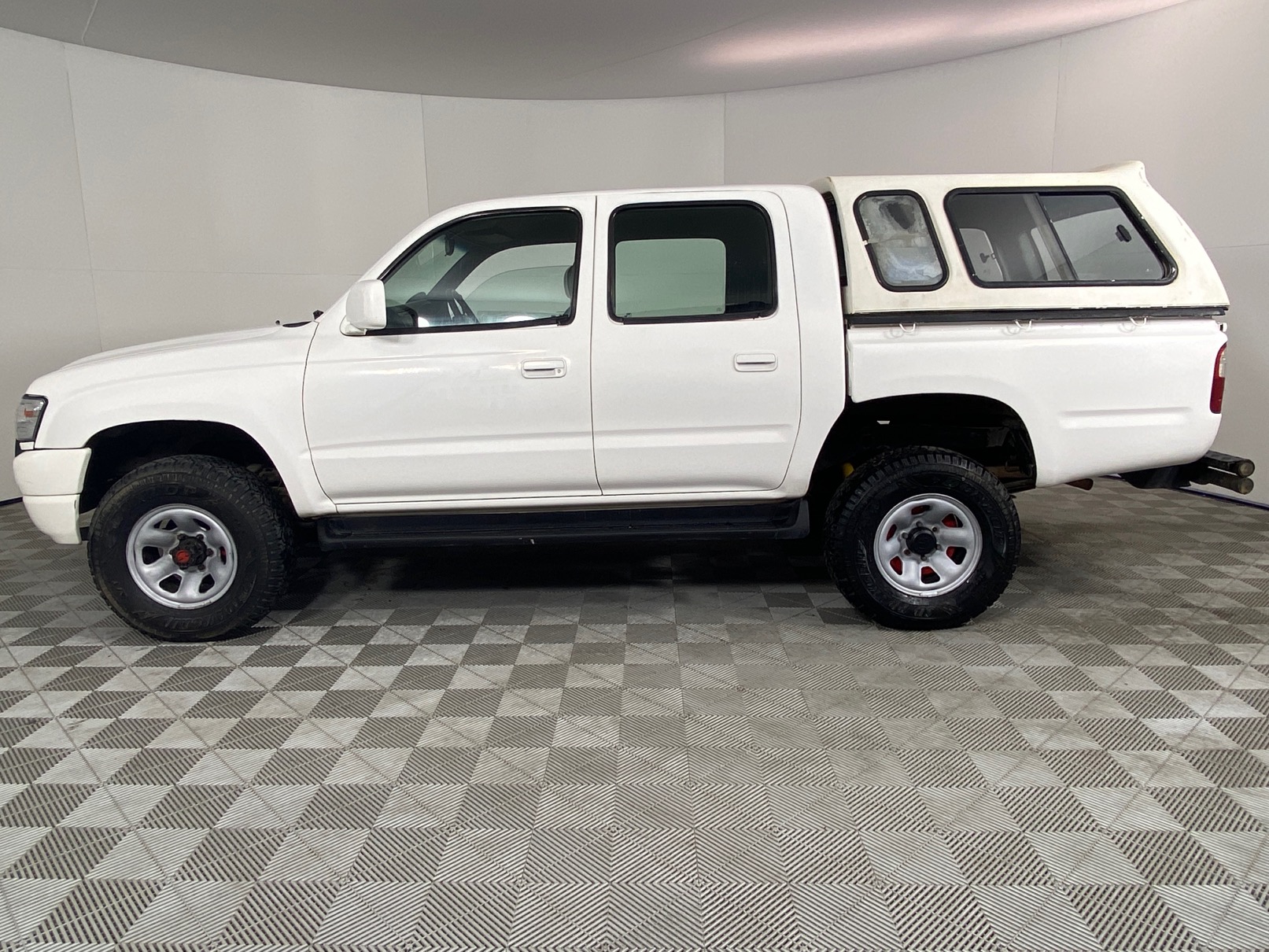 Toyota Hilux 2700i Raider Double Cab 4X4 for sale - R 67 900 | Carfind ...
