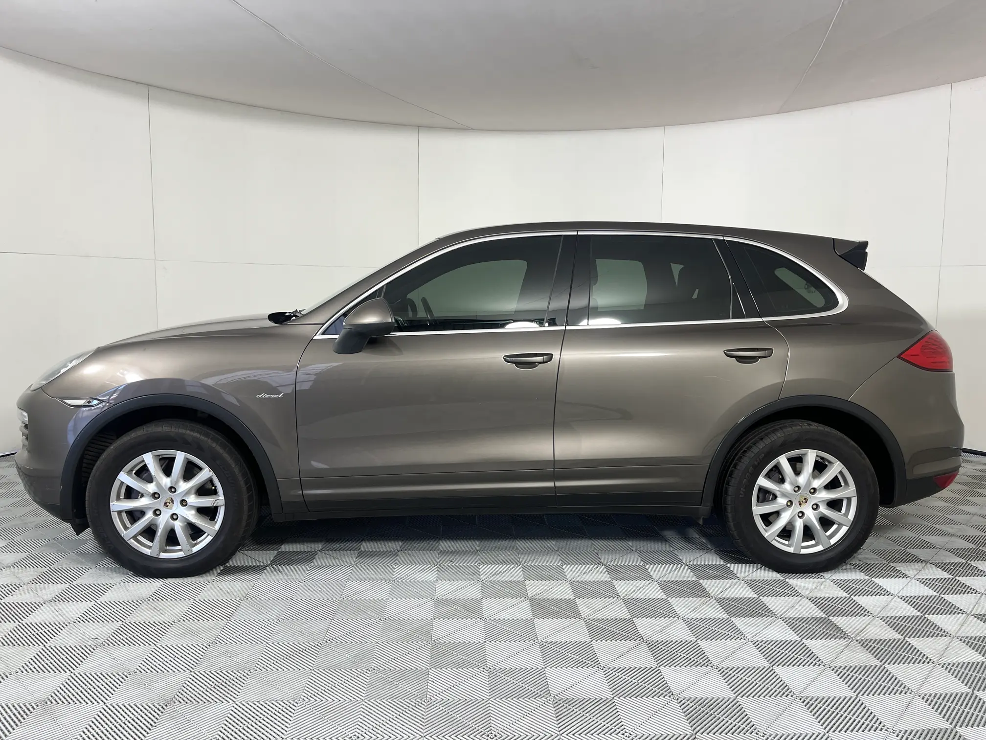 Used 2011 Porsche Cayenne Diesel Tiptronic (E2) for sale | WeBuyCars