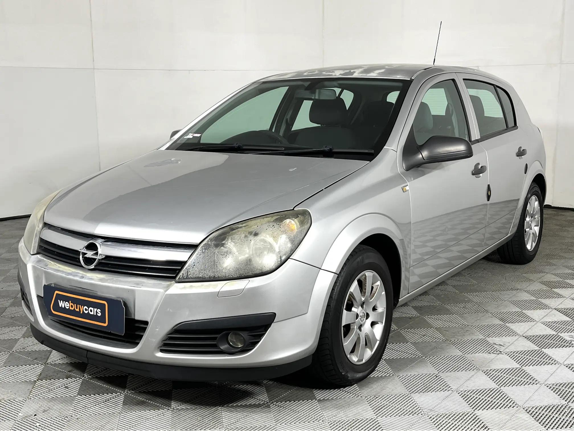 Opel Astra 1.4 Essentia 5 Door for sale in Western Cape - Cape Town ...