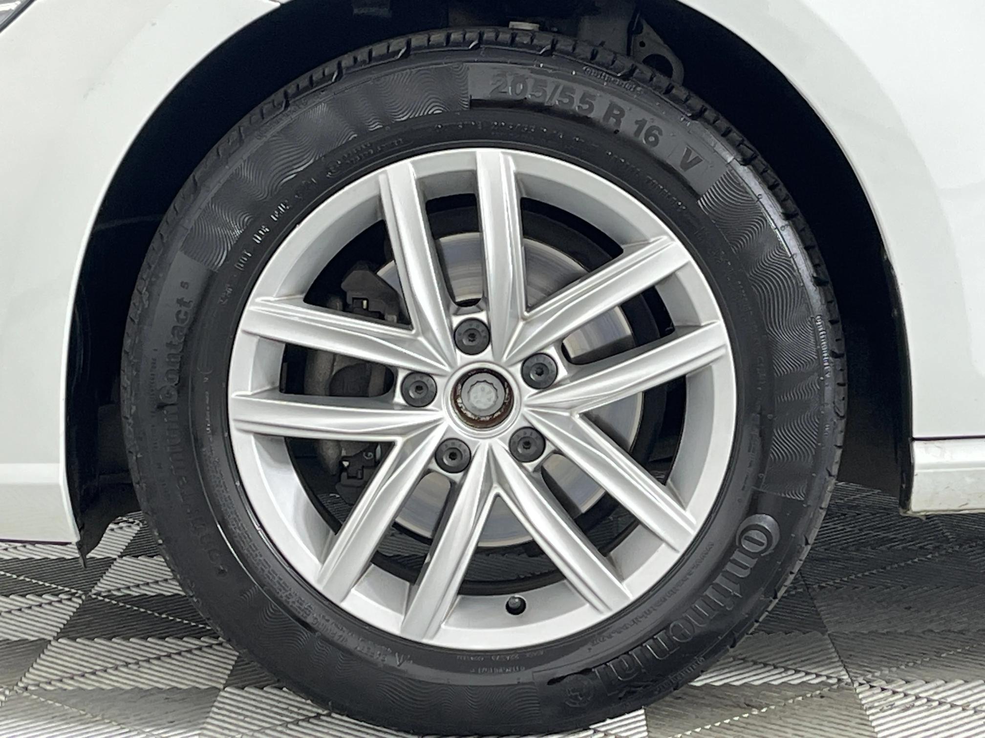 Volkswagen (VW) Golf 7 1.4 TSi (92 kW) Comfortline DSG for sale in ...