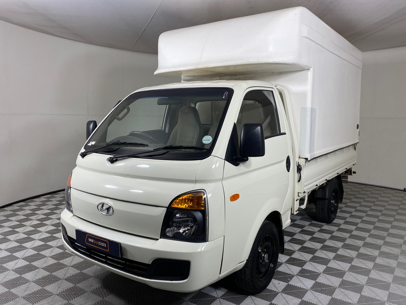 Hyundai H100 2.6 D Euro II Dropside for sale in Gauteng - Johannesburg - Carfind.co.za (ID:5878630)