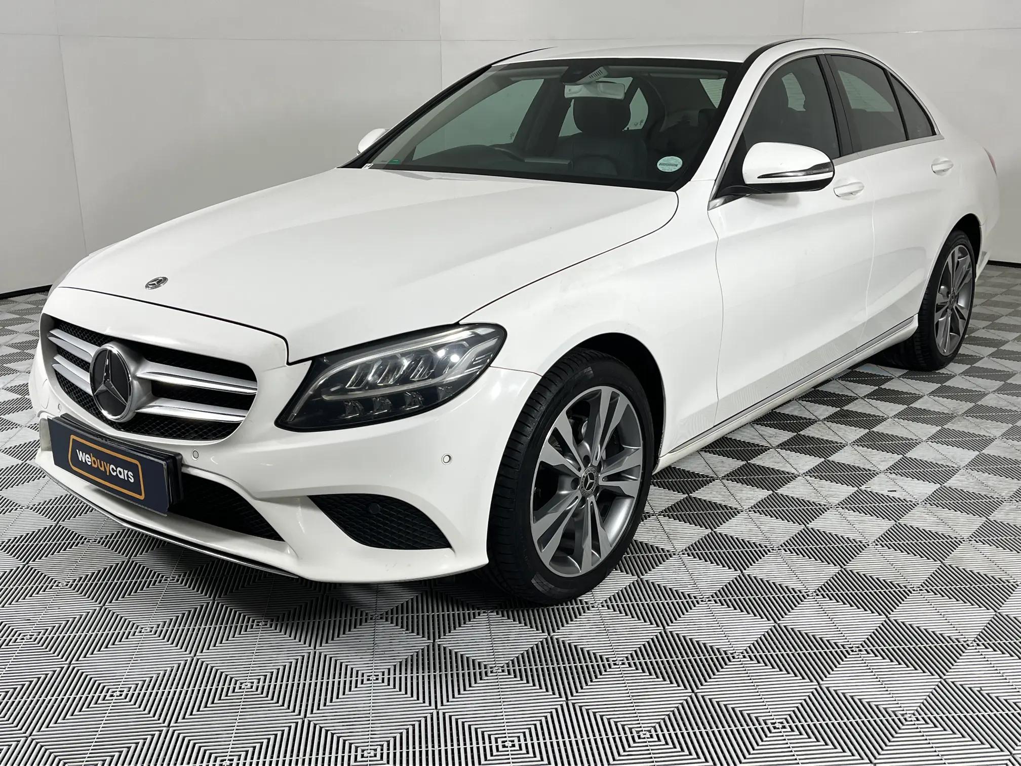 Mercedes Benz C 180 Auto for sale in Gauteng - Johannesburg - Carfind ...