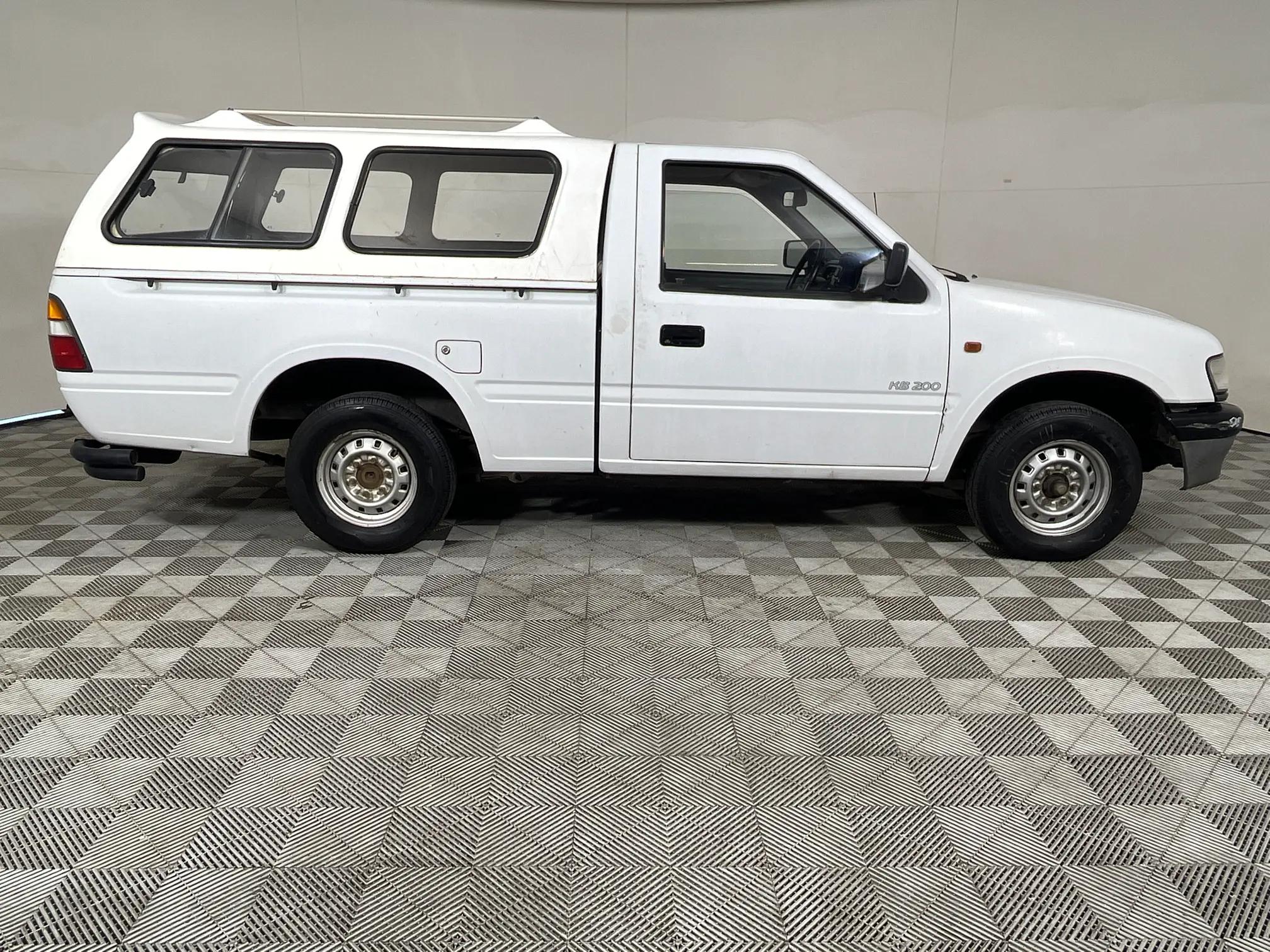 Isuzu KB 200 SWB for sale - R 61 900 | Carfind.co.za