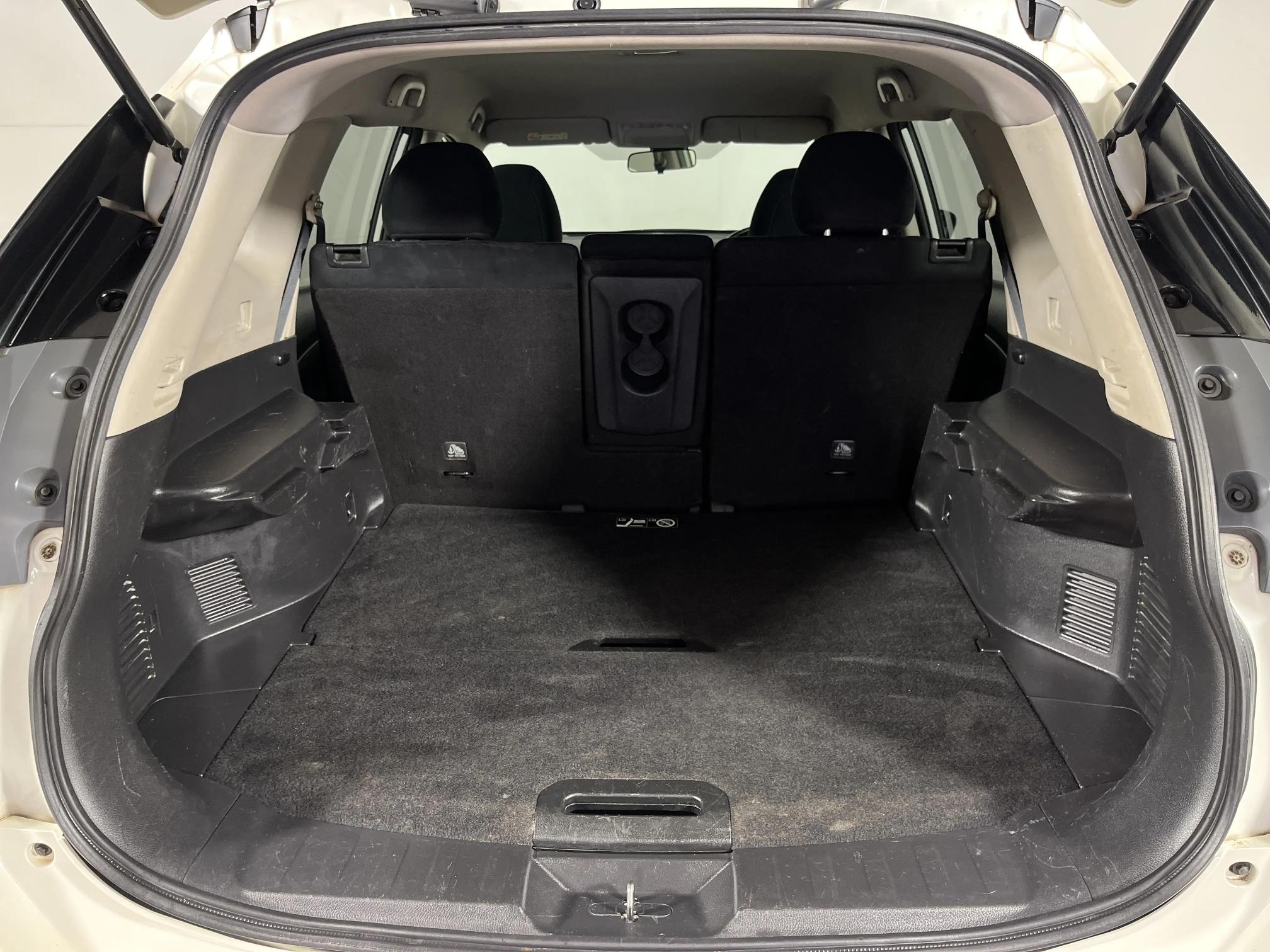 Nissan X-Trail VII 2.5 SE 4X4 CVT for sale in Gauteng - Johannesburg ...