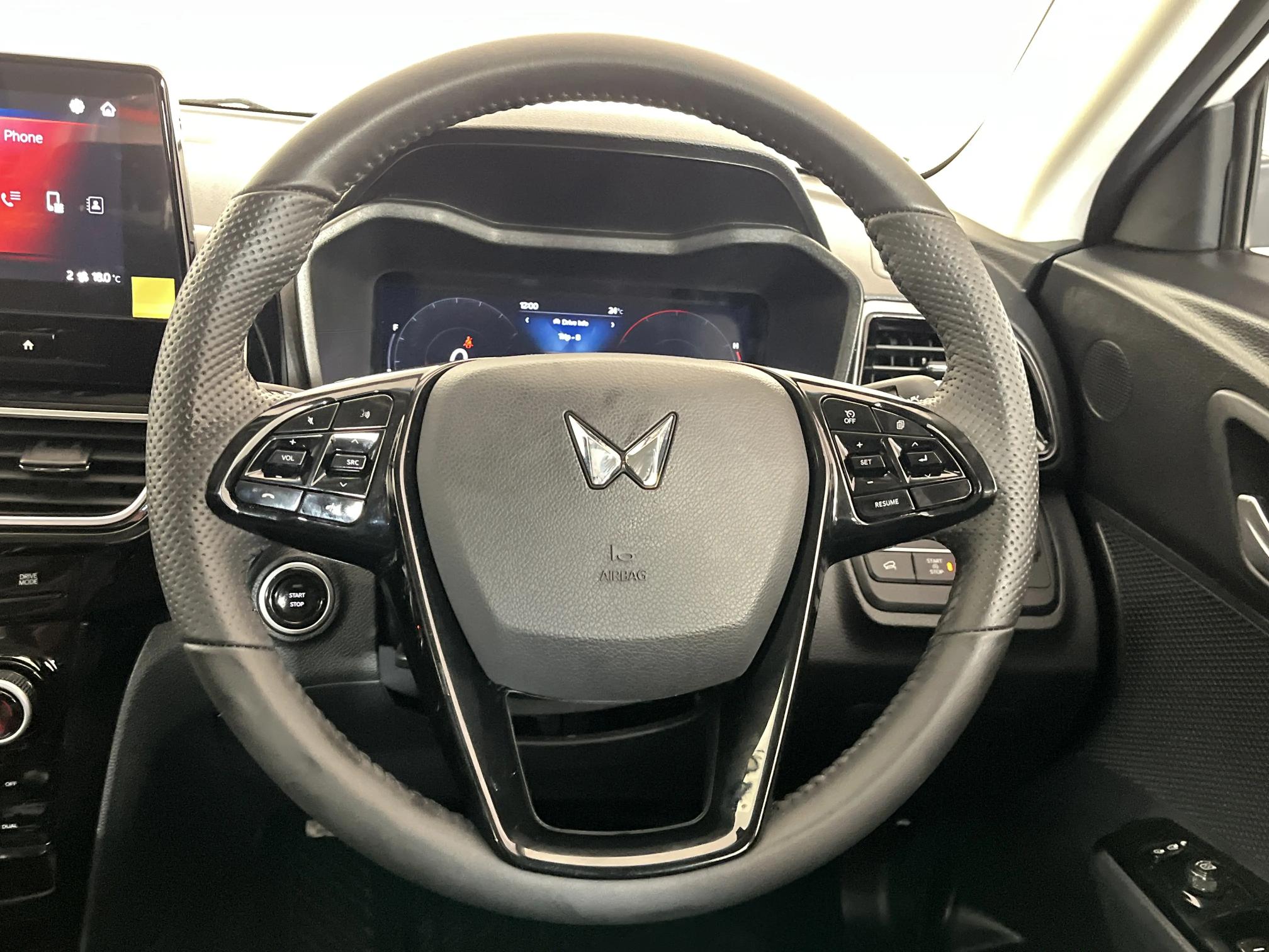 Mahindra XUV 3XO 1.2T AX5 Auto for sale in Gauteng - Johannesburg ...