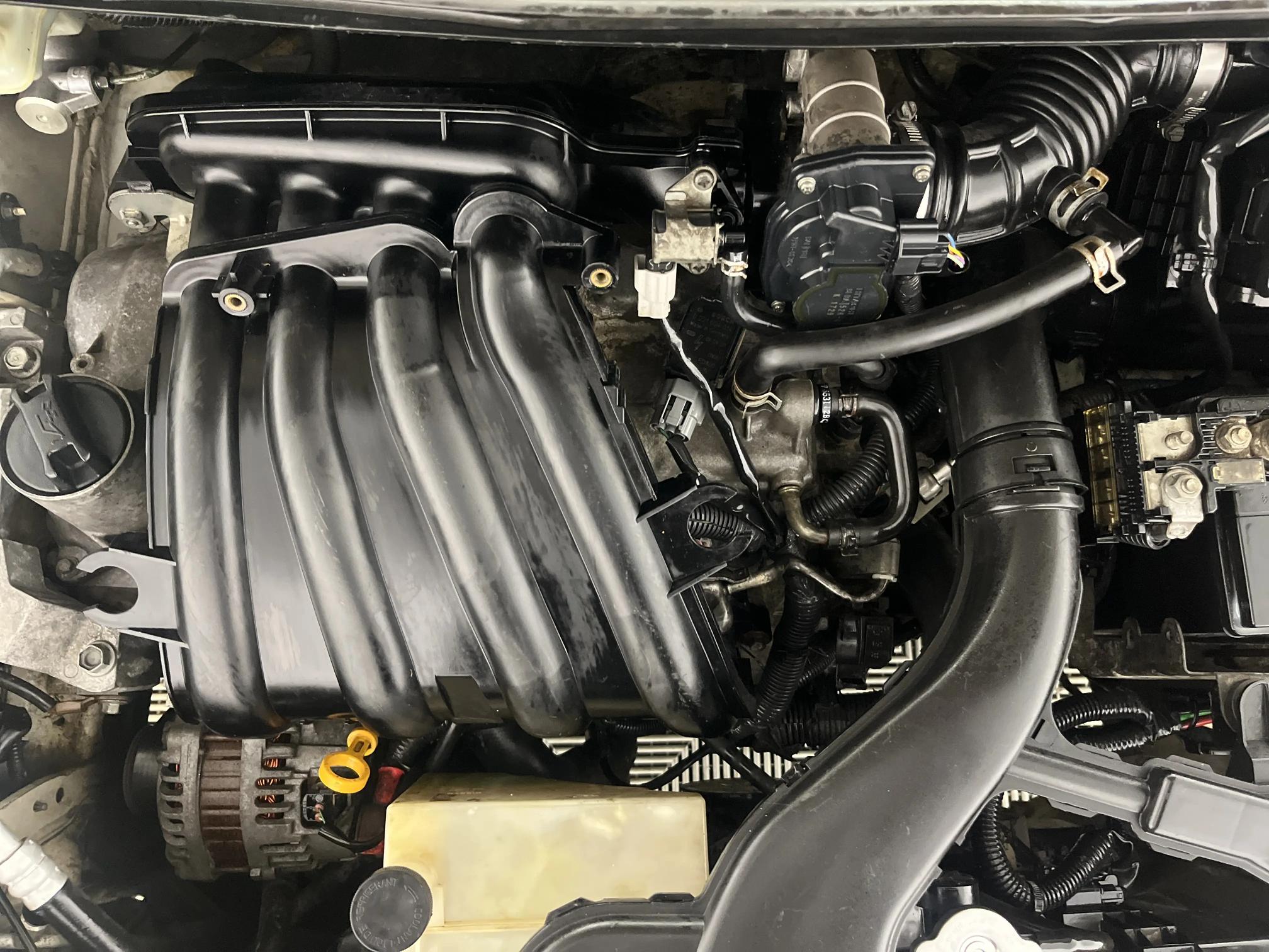 Nissan Livina 1.6 Acenta+ X-Gear for sale in Western Cape - Cape Town ...