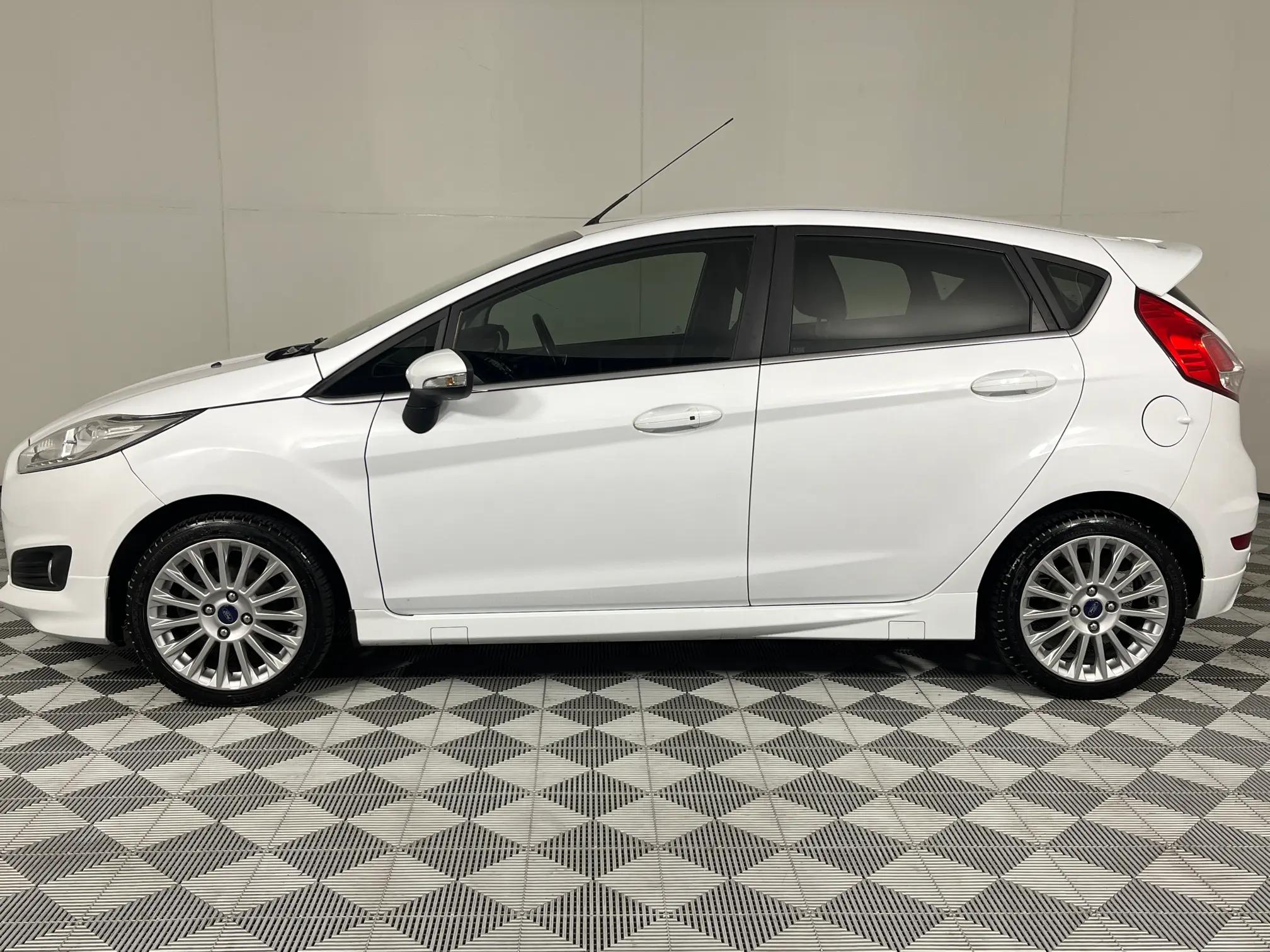 Ford Fiesta 1.0 EcoBoost Titanium 5 Door for sale - R 148 900 | Carfind ...