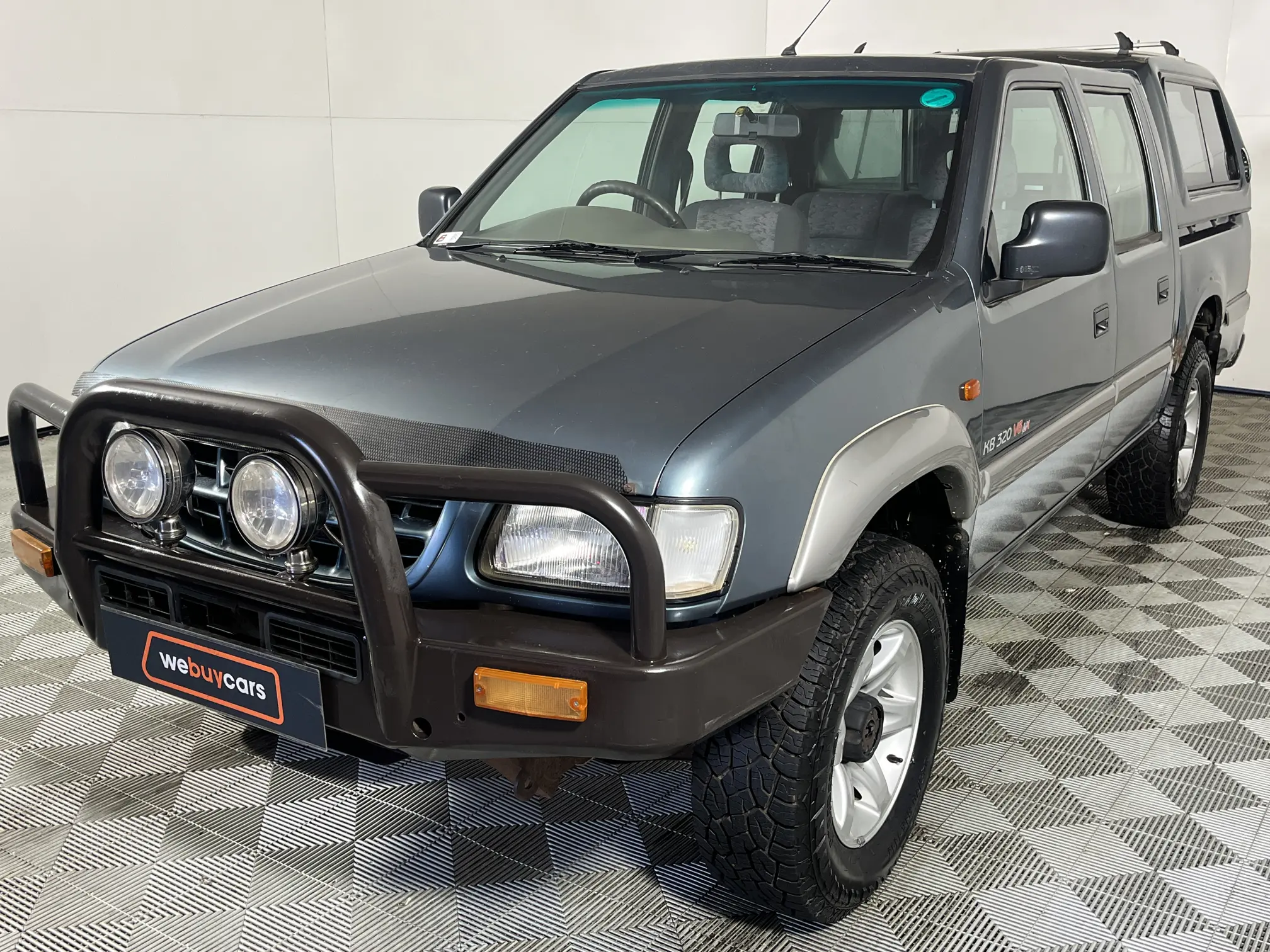 Buy a Car | Looking to buy a 2000 Isuzu KB 320 LX 4x4 Pick Up Double ...