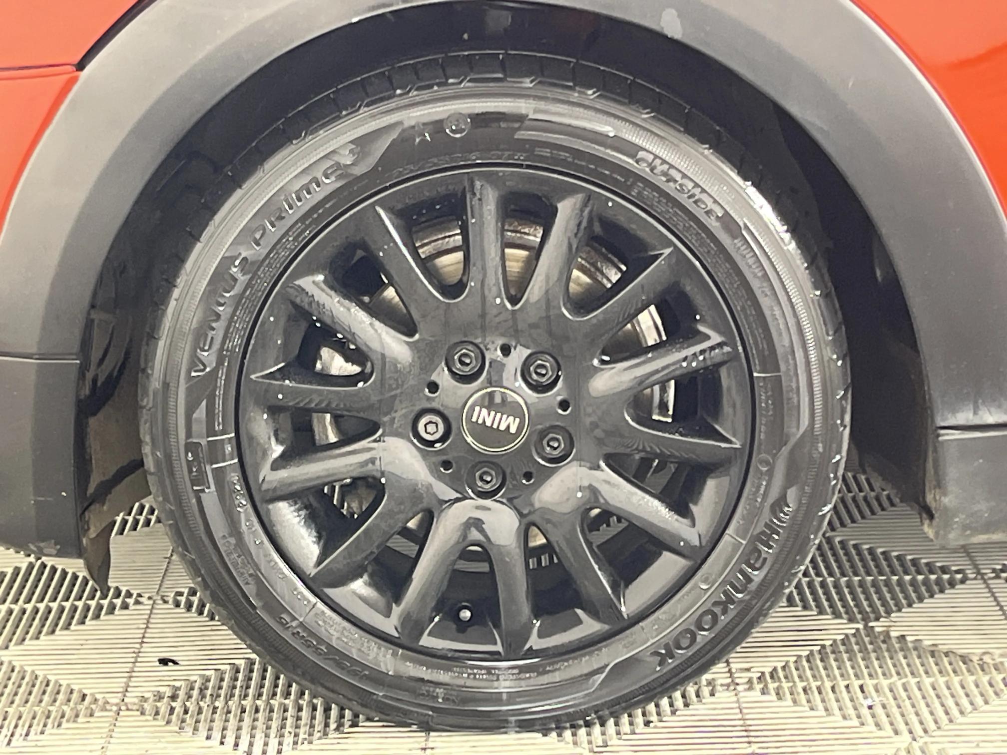 MINI Cooper (100 kW) 5 Door Auto (XU72) for sale in Western Cape - Cape ...