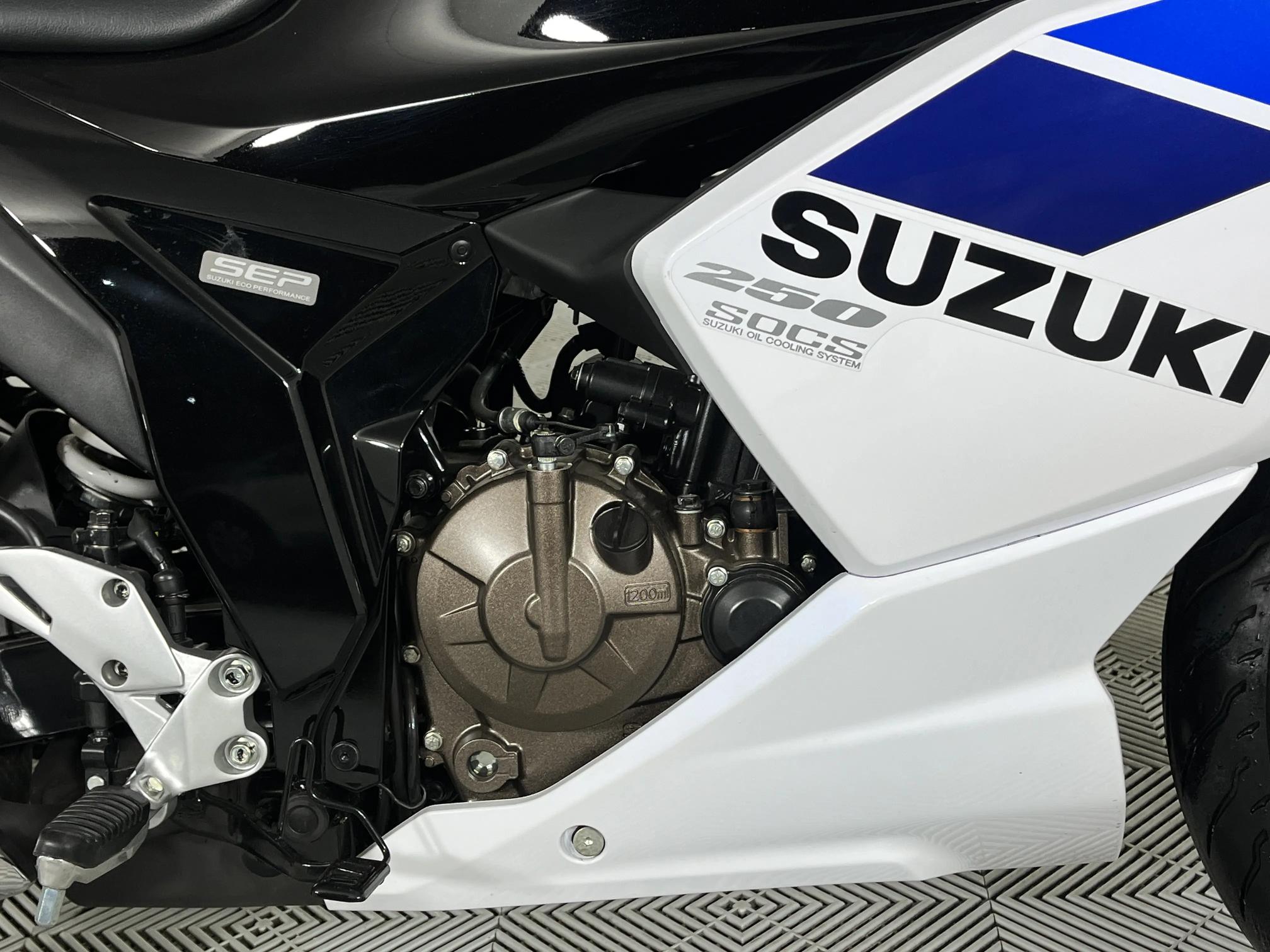 Suzuki GSX 250 F for sale in KZN - Durban - Carfind.co.za (ID:7964497)
