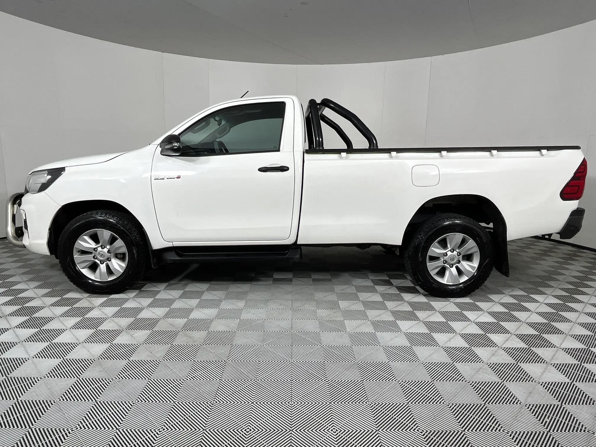 Toyota Hilux 2.4 GD-6 RB SRX Single Cab Auto for sale - R 300 900 ...