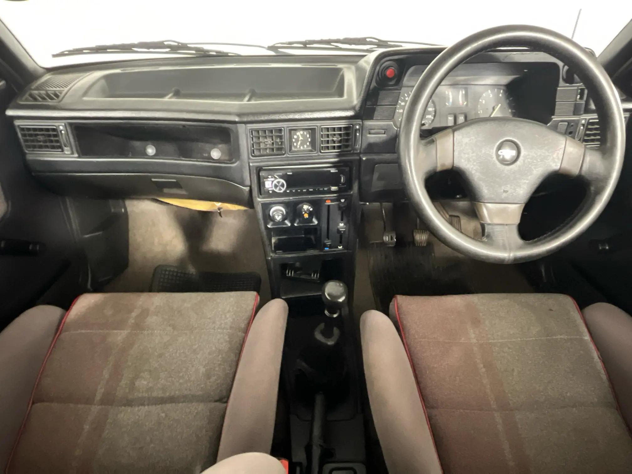 Opel Monza 160 GSi for sale - R 38 900 | Carfind.co.za