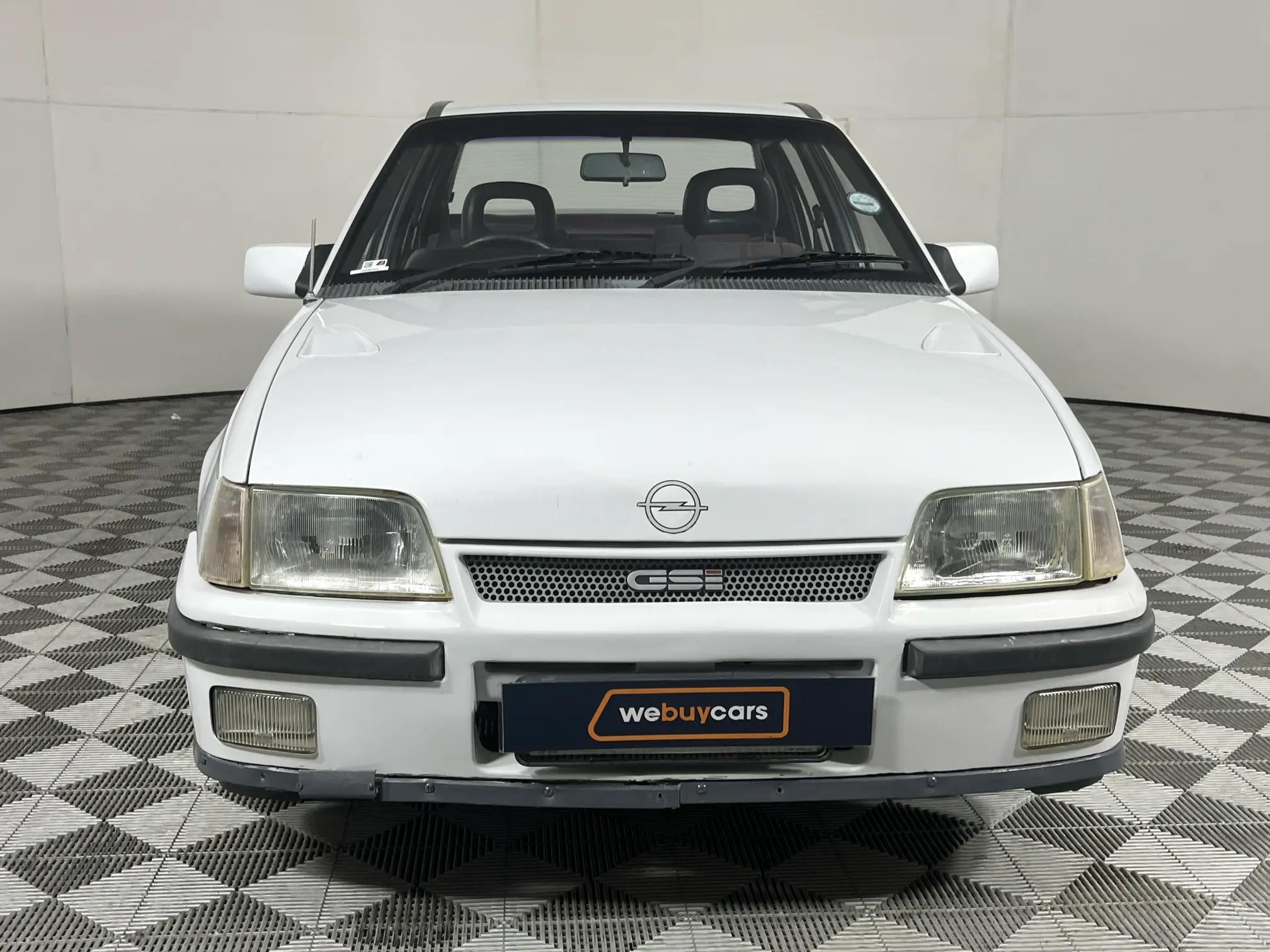 Opel Monza 160 GSi for sale - R 38 900 | Carfind.co.za
