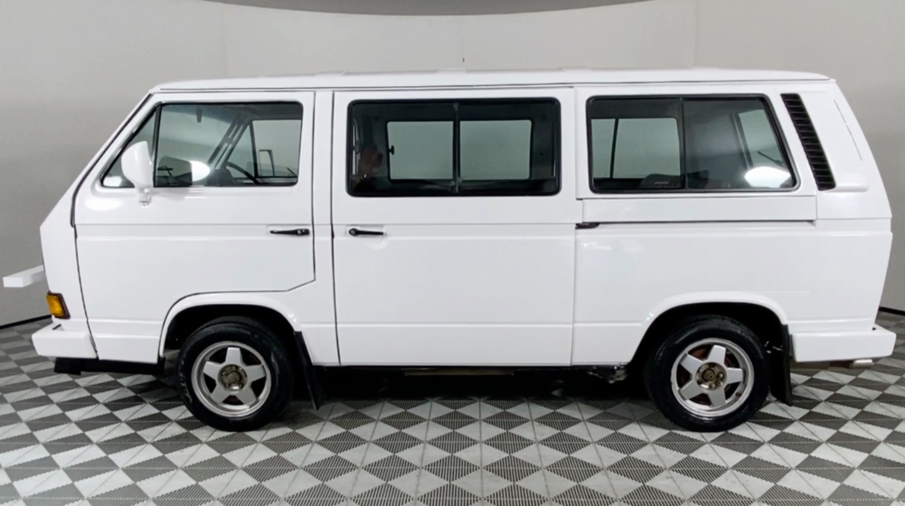 Used 1992 Volkswagen Kombi AND Microbus Microbus 2.5i for sale | WeBuyCars