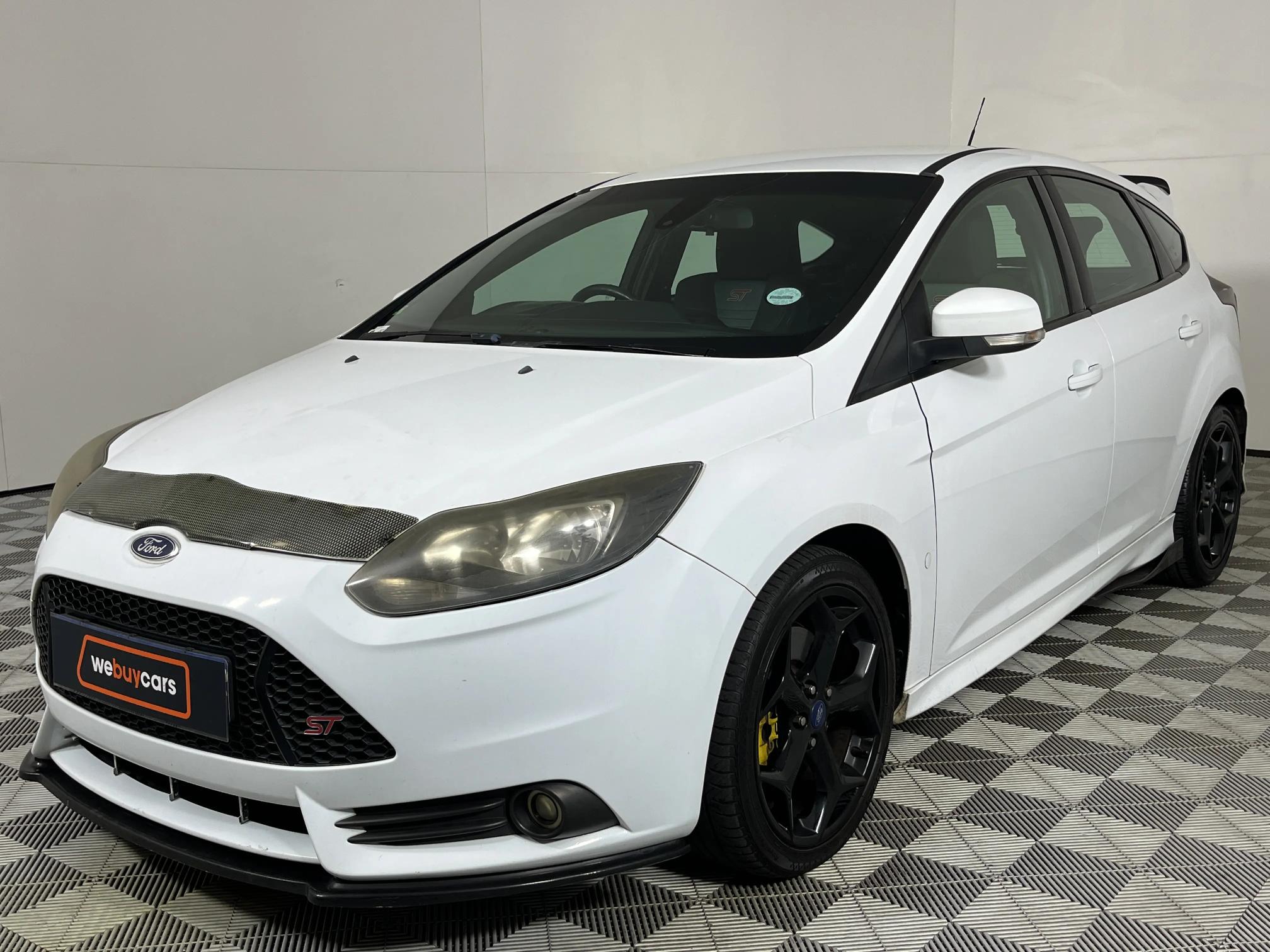 Ford Focus 2.0 Ecoboost ST1 for sale in KZN - Durban - Carfind.co.za ...