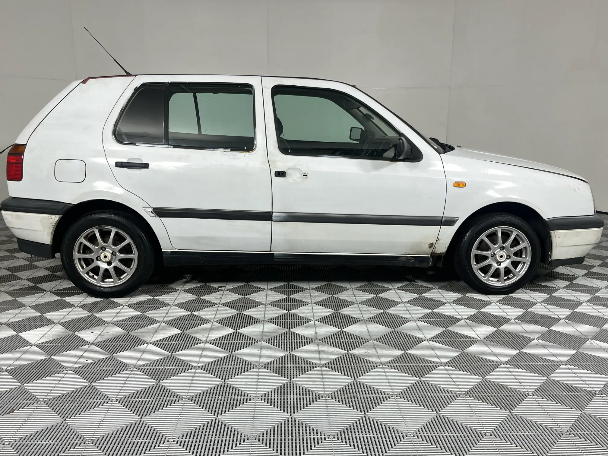 Used 1998 Volkswagen Golf 3 GS 1.6 for sale | WeBuyCars