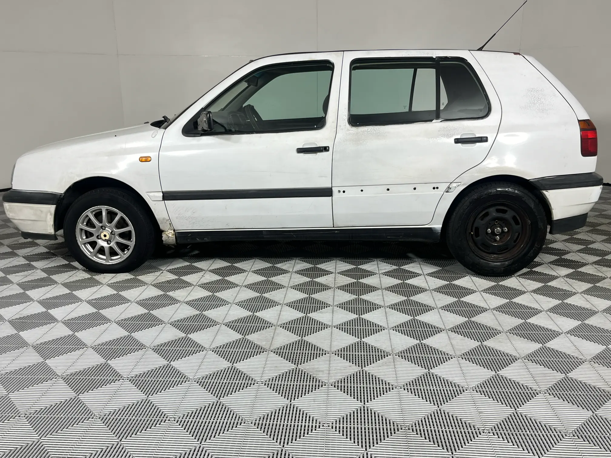 Used 1998 Volkswagen Golf 3 GS 1.6 for sale | WeBuyCars